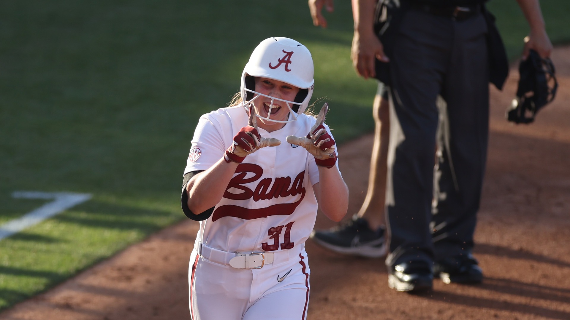 Kenleigh Cahalan - Softball - University of Alabama Athletics