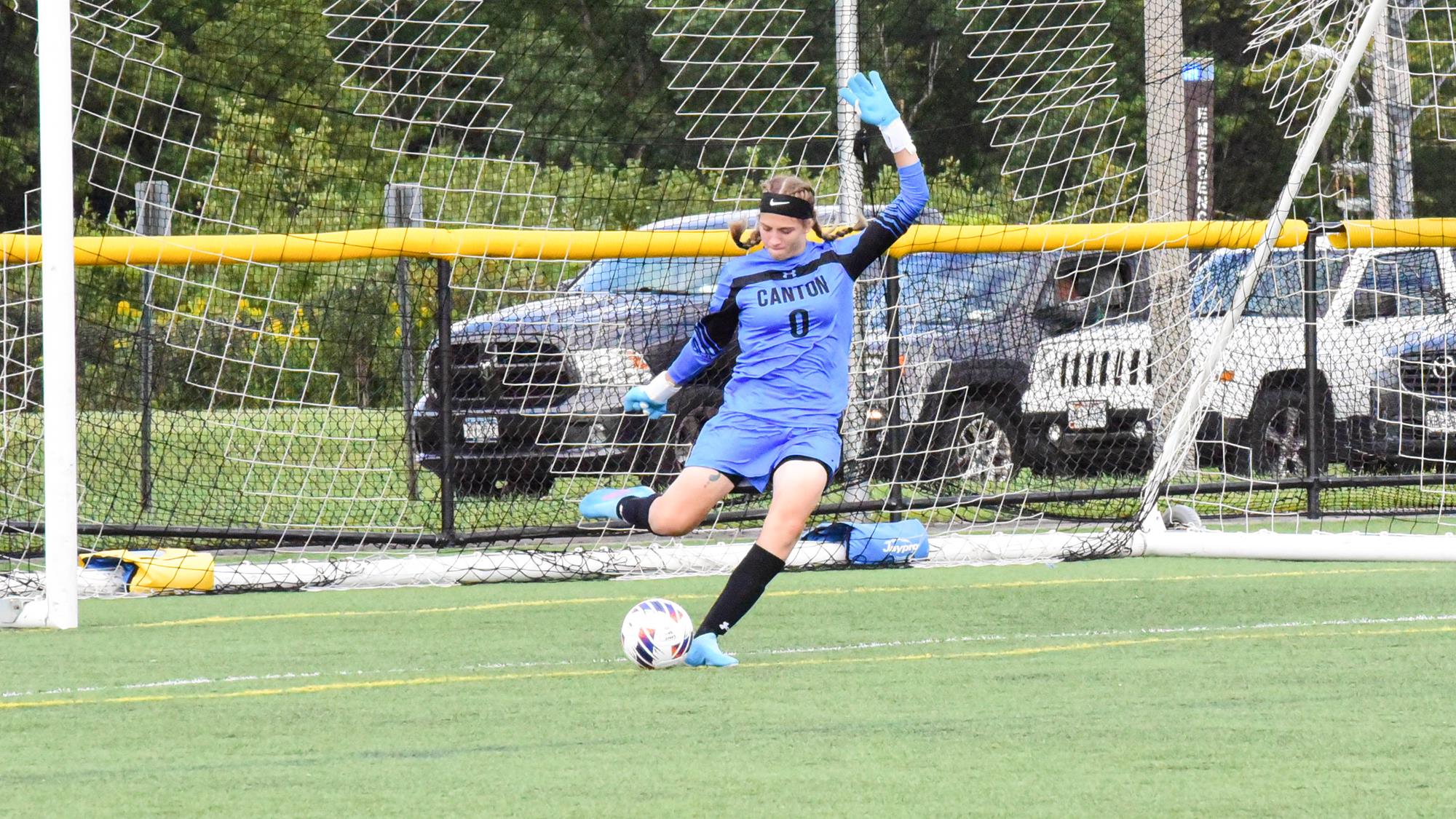 Williams Stops 12 Shots as Roos Drop Season Opener to Bears - SUNY ...