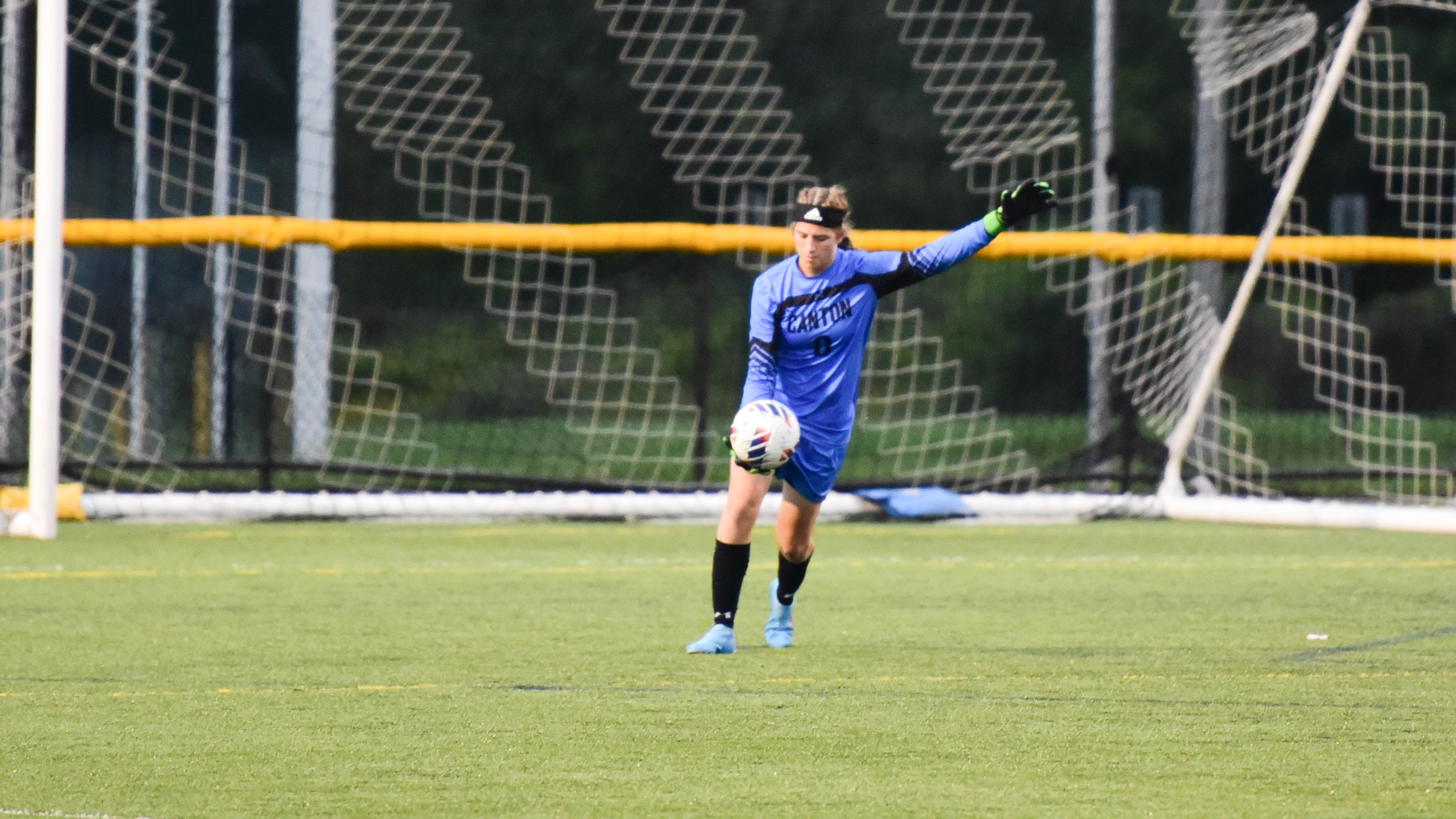 Williams Records Five Saves in Second Shutout as Roos Earn 0-0 Draw ...