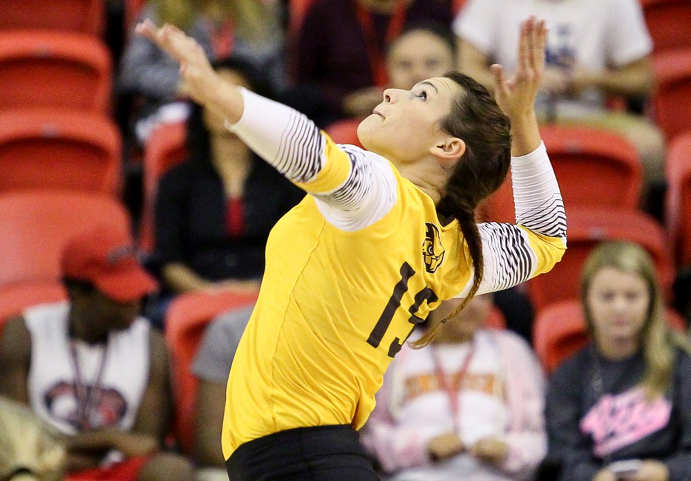 Kristin Akin - 2018 - Women's Volleyball - Rowan University Athletics