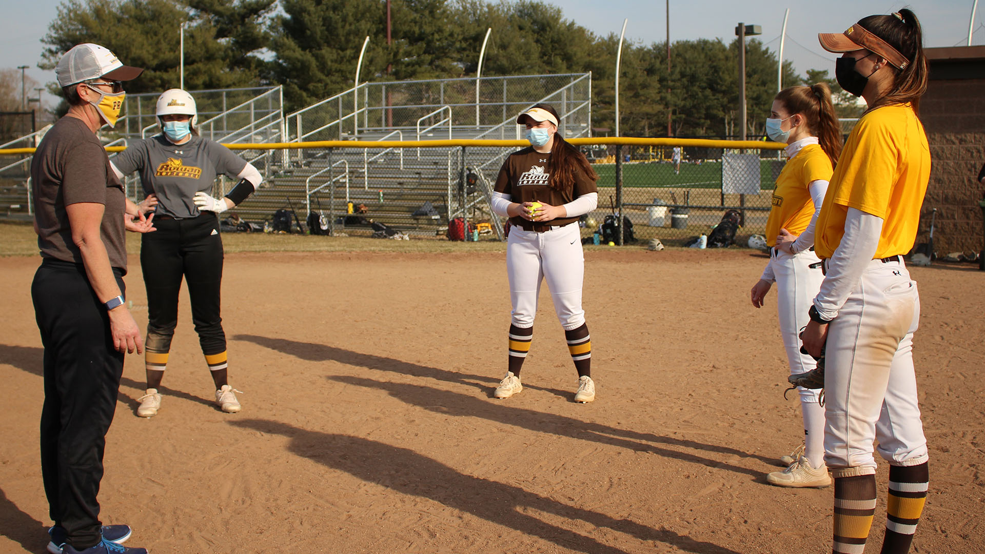 Softball Ready to Get Back on the Field - Rowan University Athletics