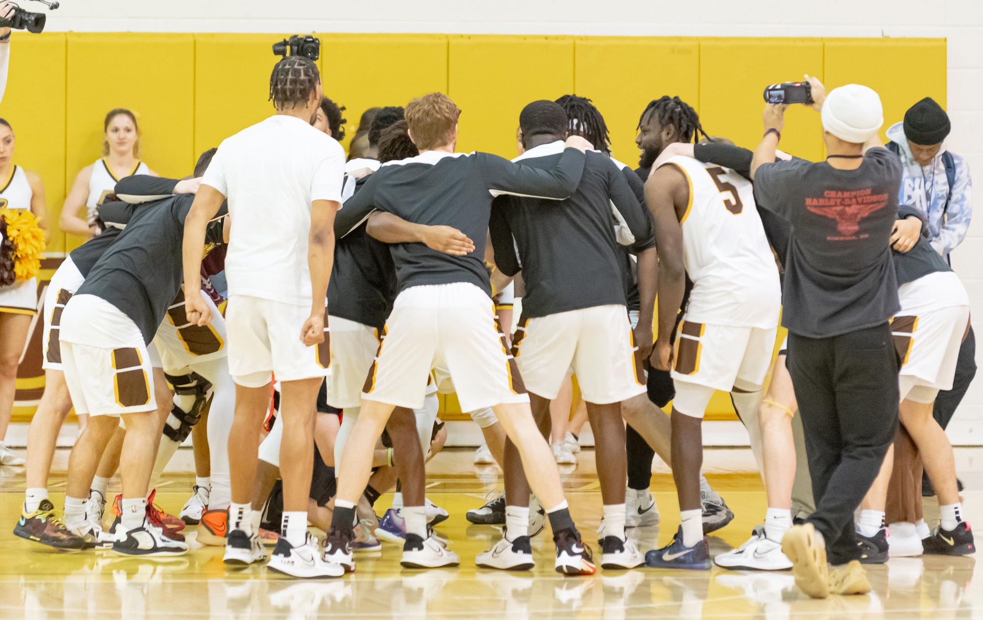 Men's Basketball Set For NCAA Tournament Opener vs. Cal Lutheran Friday ...
