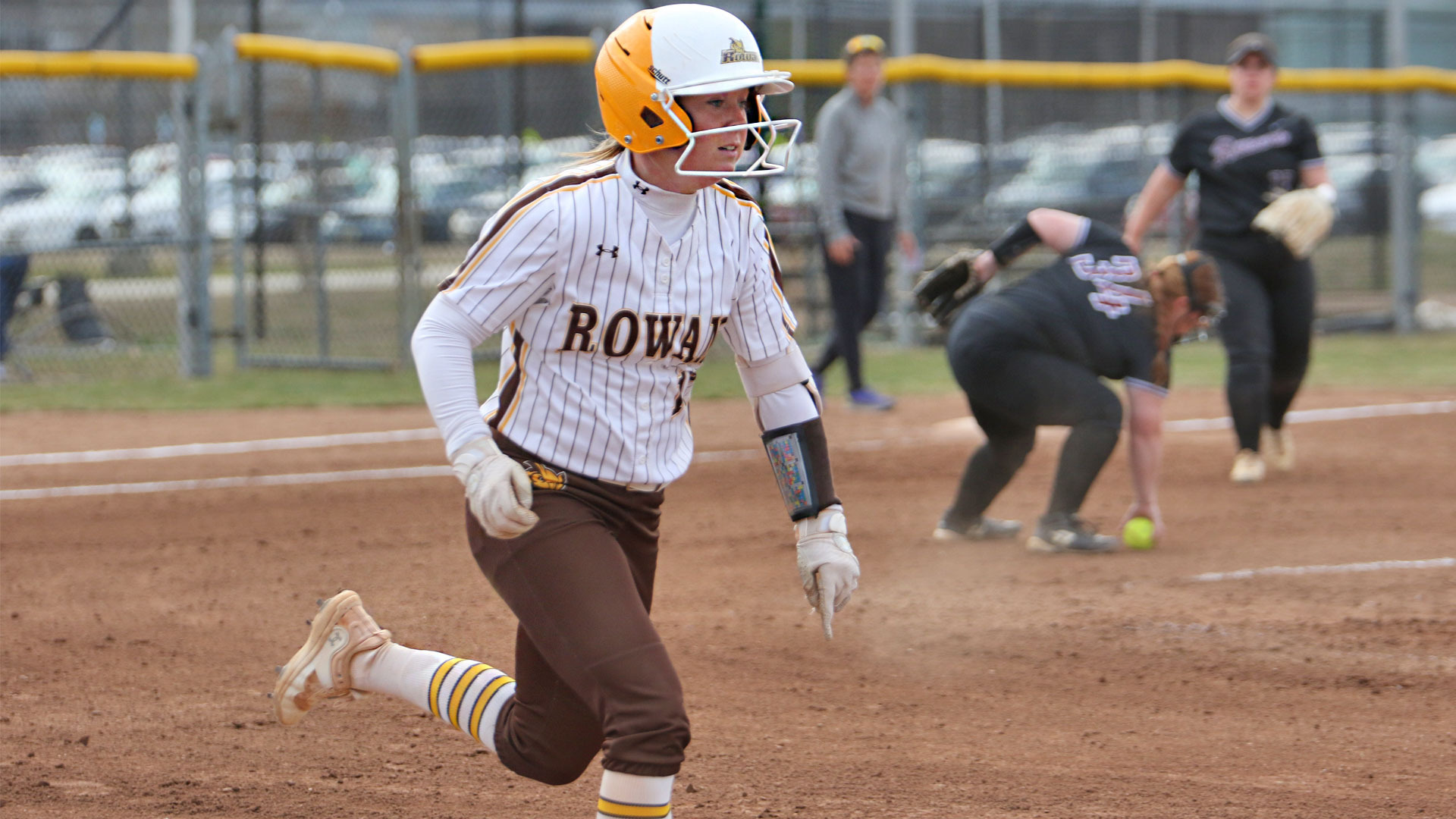 #15 Softball Sweeps Rosemont in Home Opener - Rowan University Athletics