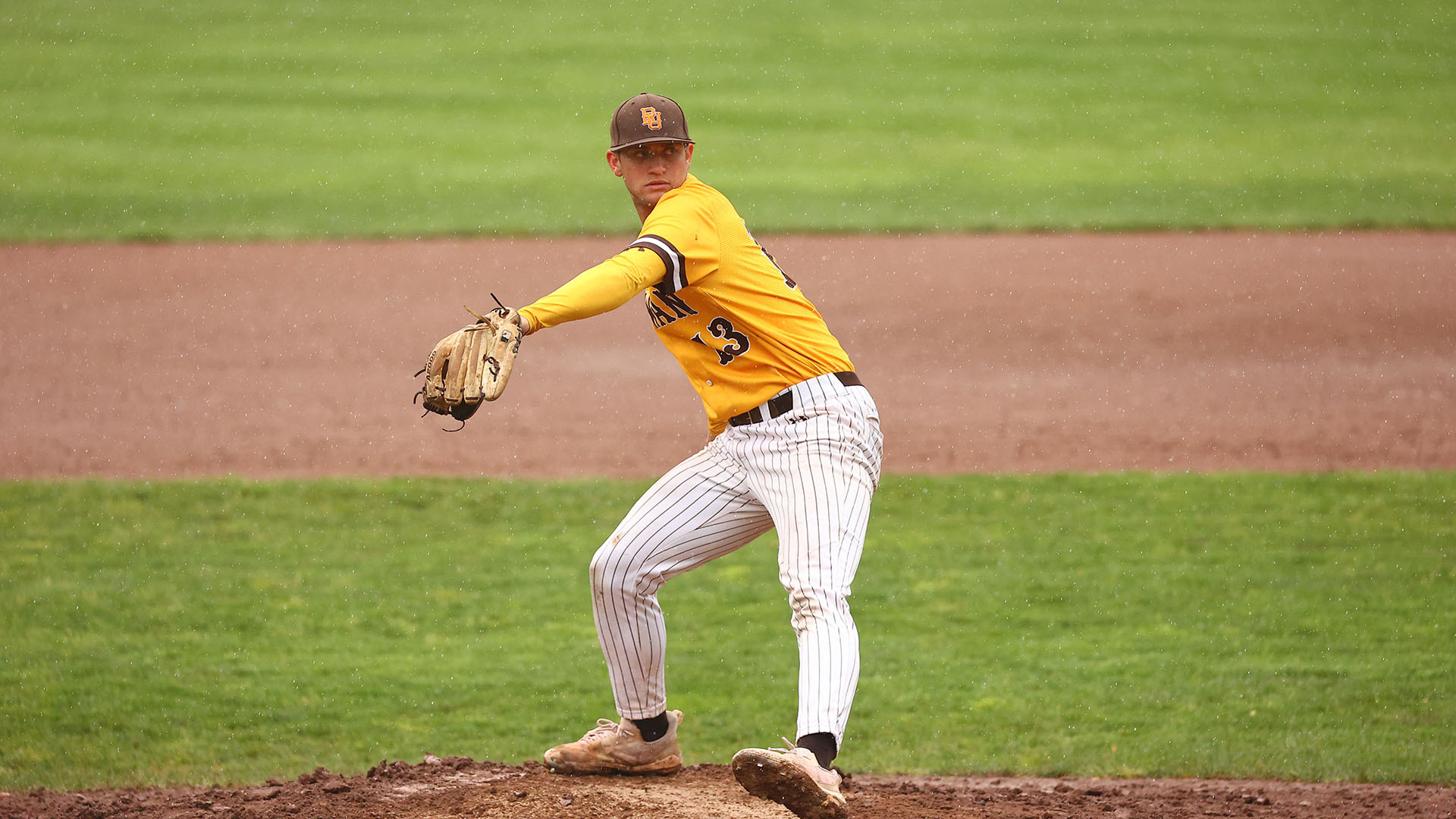 Shannon Throws Complete Game as #16 Baseball Defeats #10 Aurora, 5-2 ...