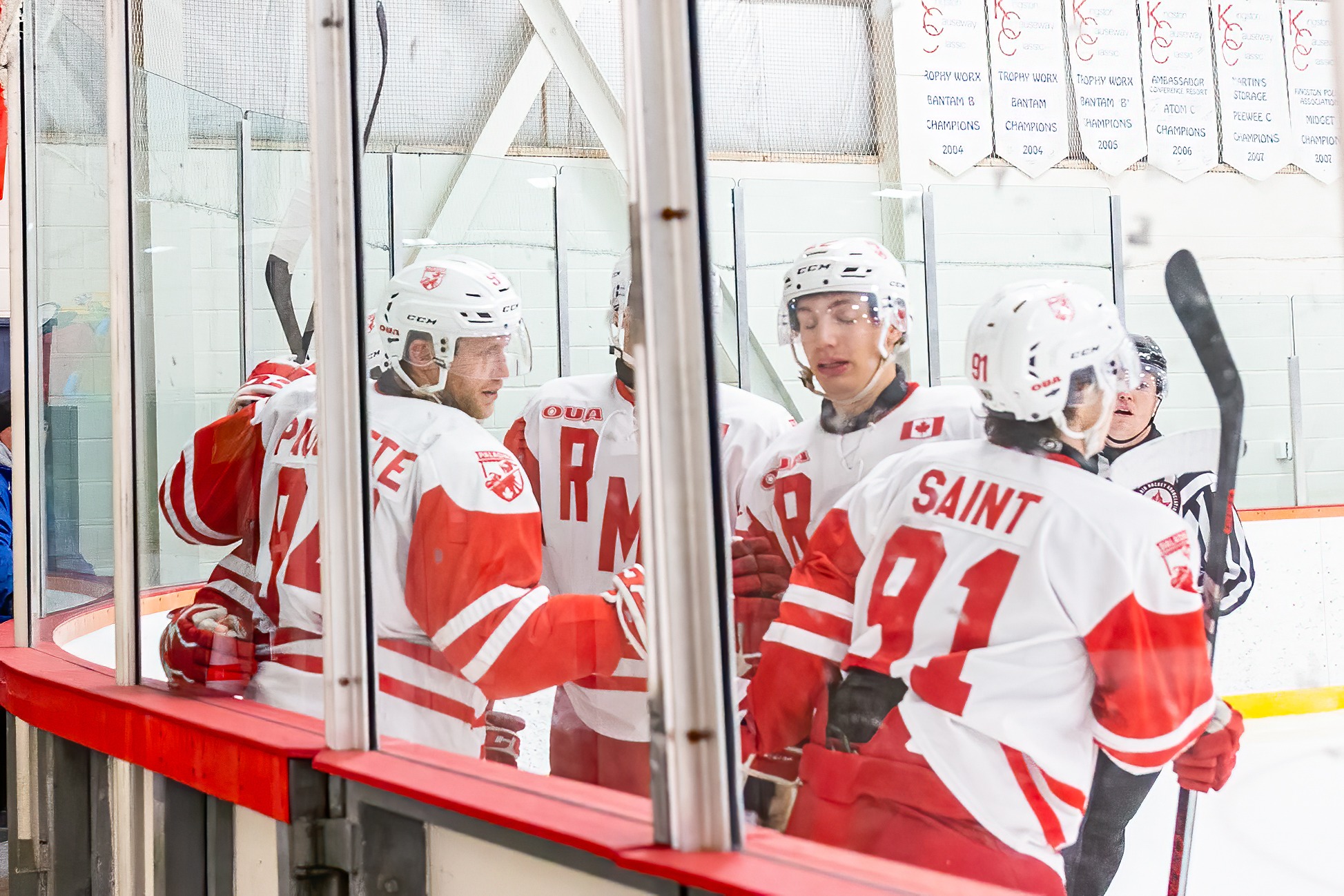 Paquette Leads Paladins to Win Over Ridgebacks | Paquette mène les ...