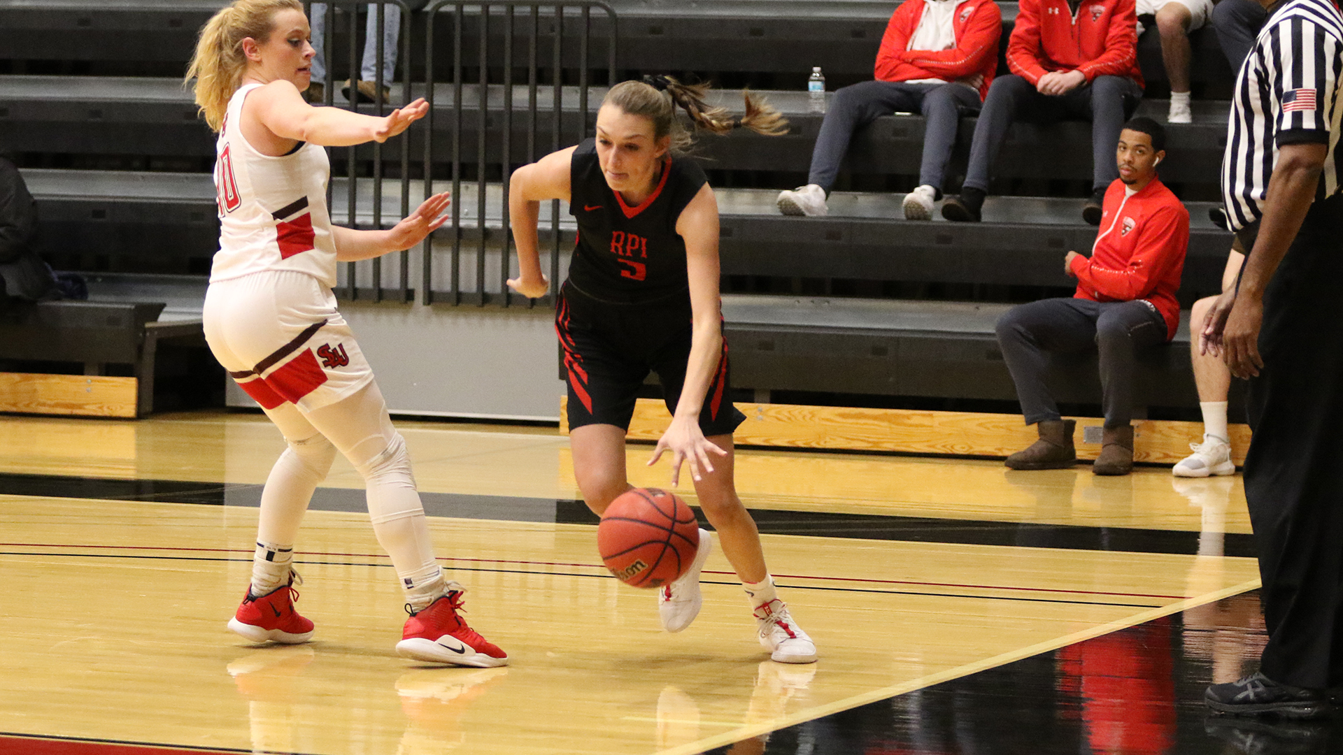 Women's Basketball Begins League Play With Win - Rensselaer Polytechnic ...