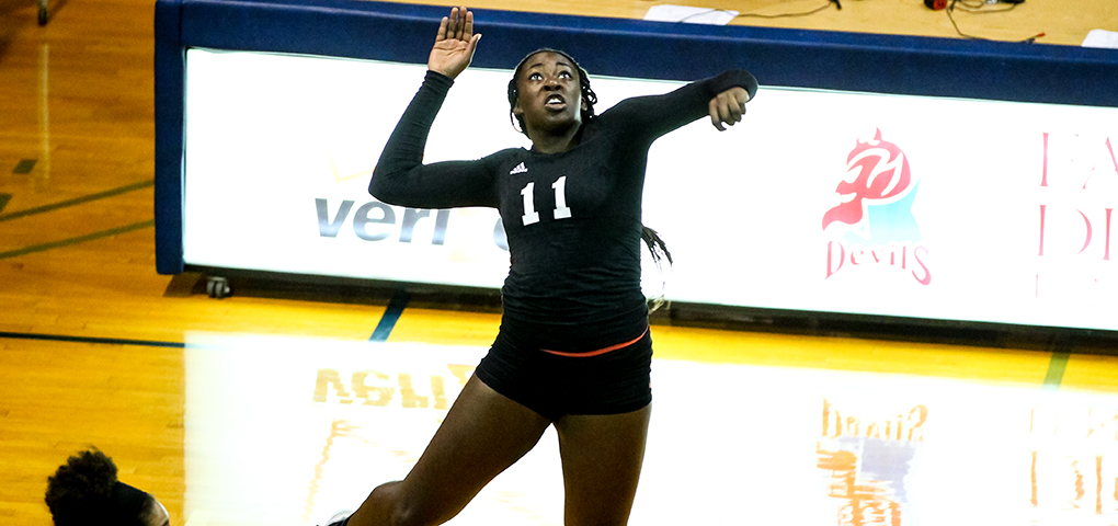 Women's Volleyball Win Streak Ends At The Hands Of Ramapo, 3-2 ...