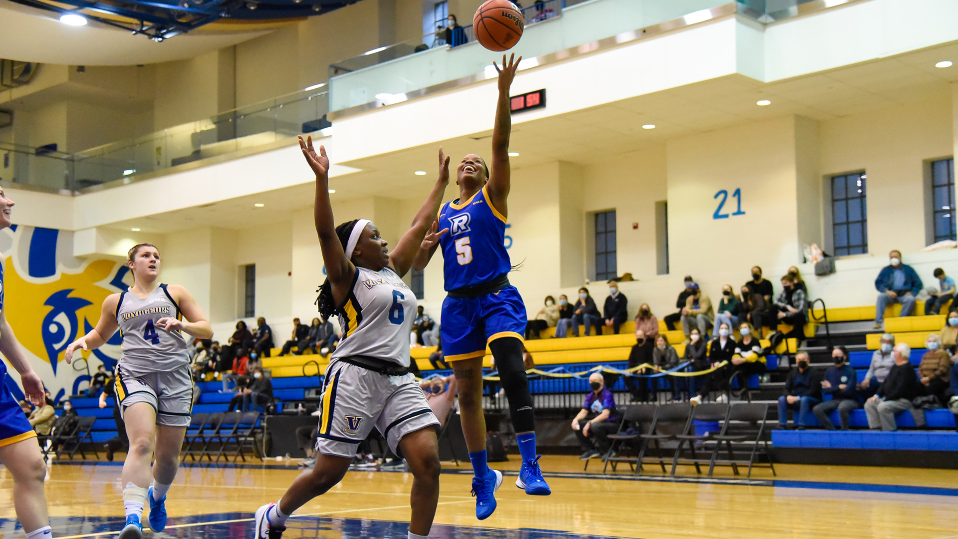 Kyia Giles - 2021-22 - Basketball (W) - TMU Athletics & Recreation