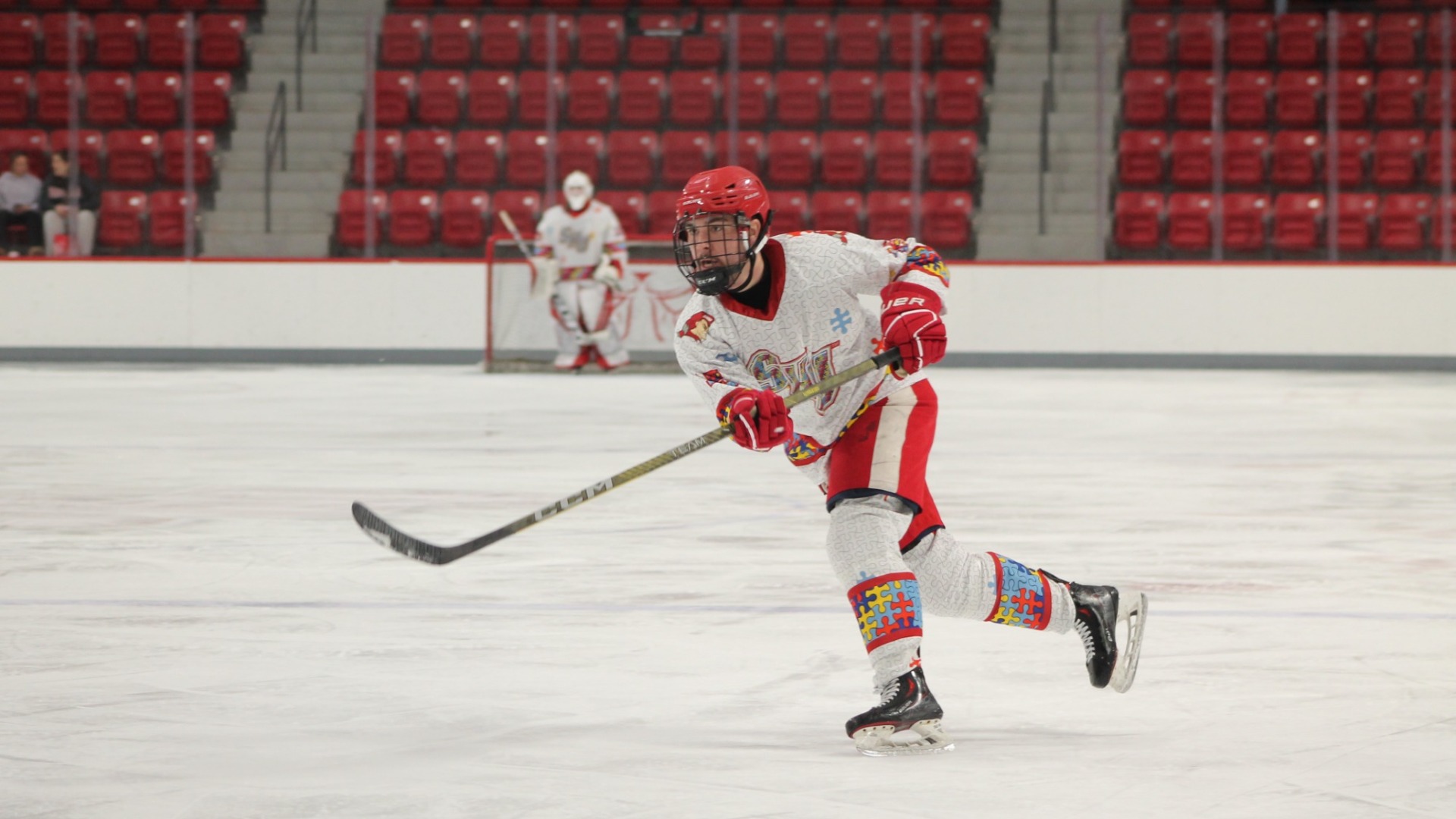 ACHA D2 Drops Overtime Thriller to Top Ranked Holy Cross - Sacred Heart ...