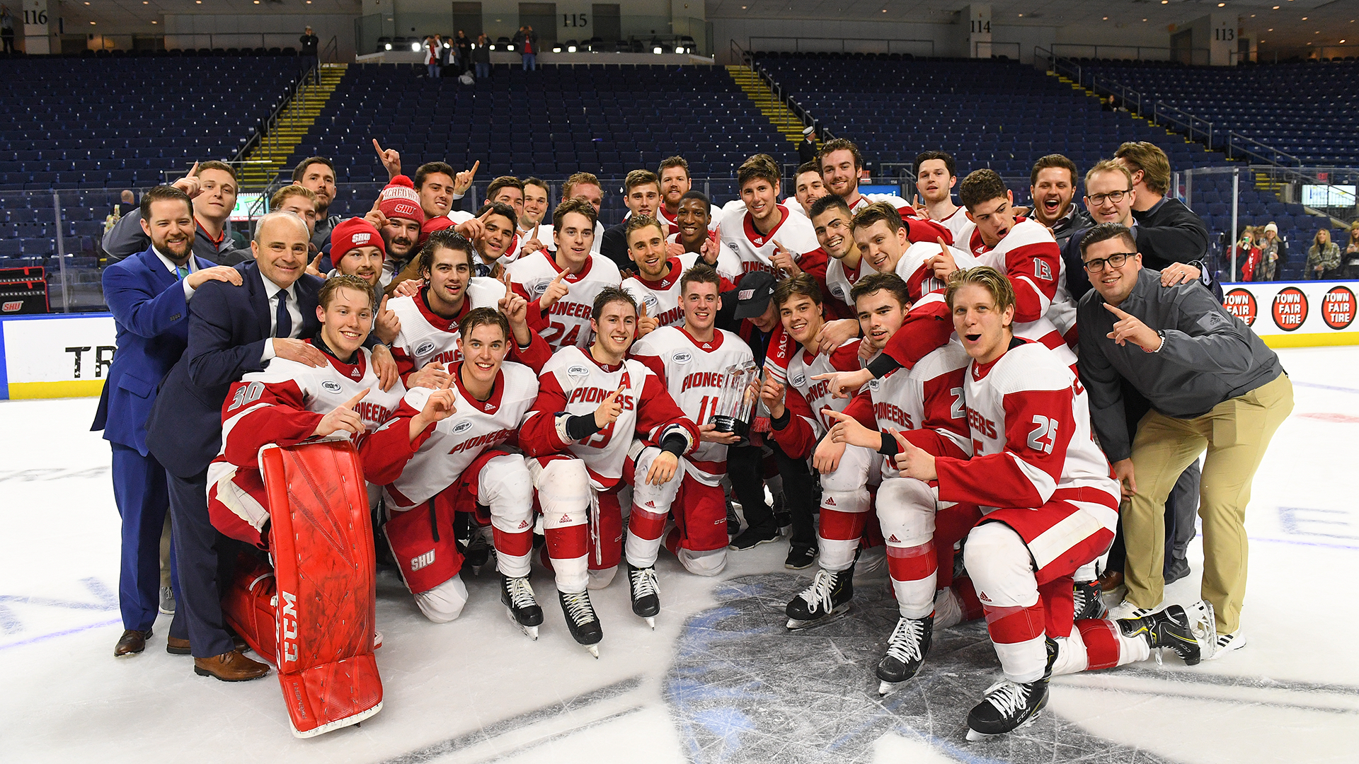 CT Ice Renewed Through 2025-26; UConn to Host in Hartford in January ...