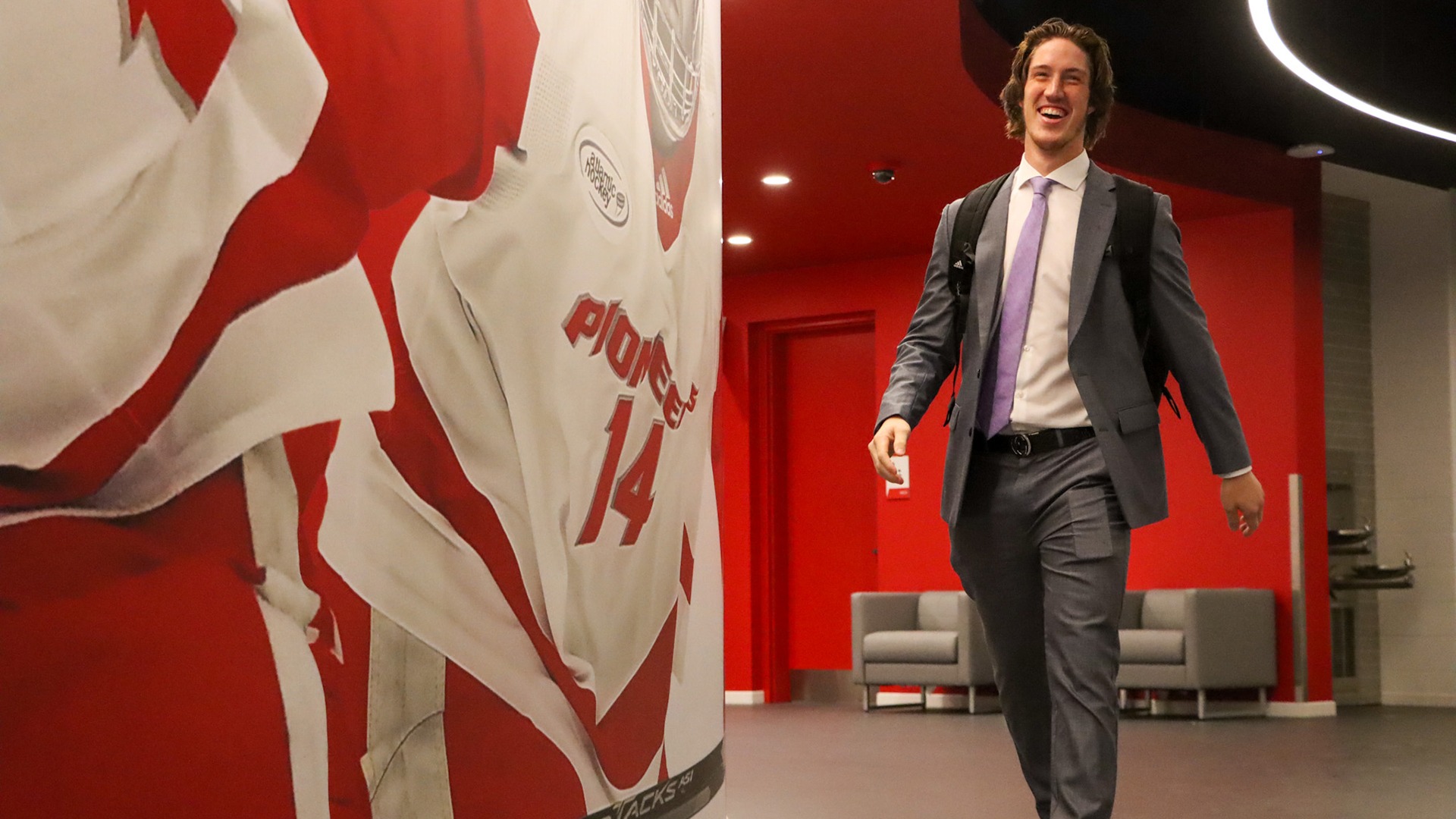 Dylan Robbins - 2023-24 - Men's Ice Hockey - Sacred Heart University