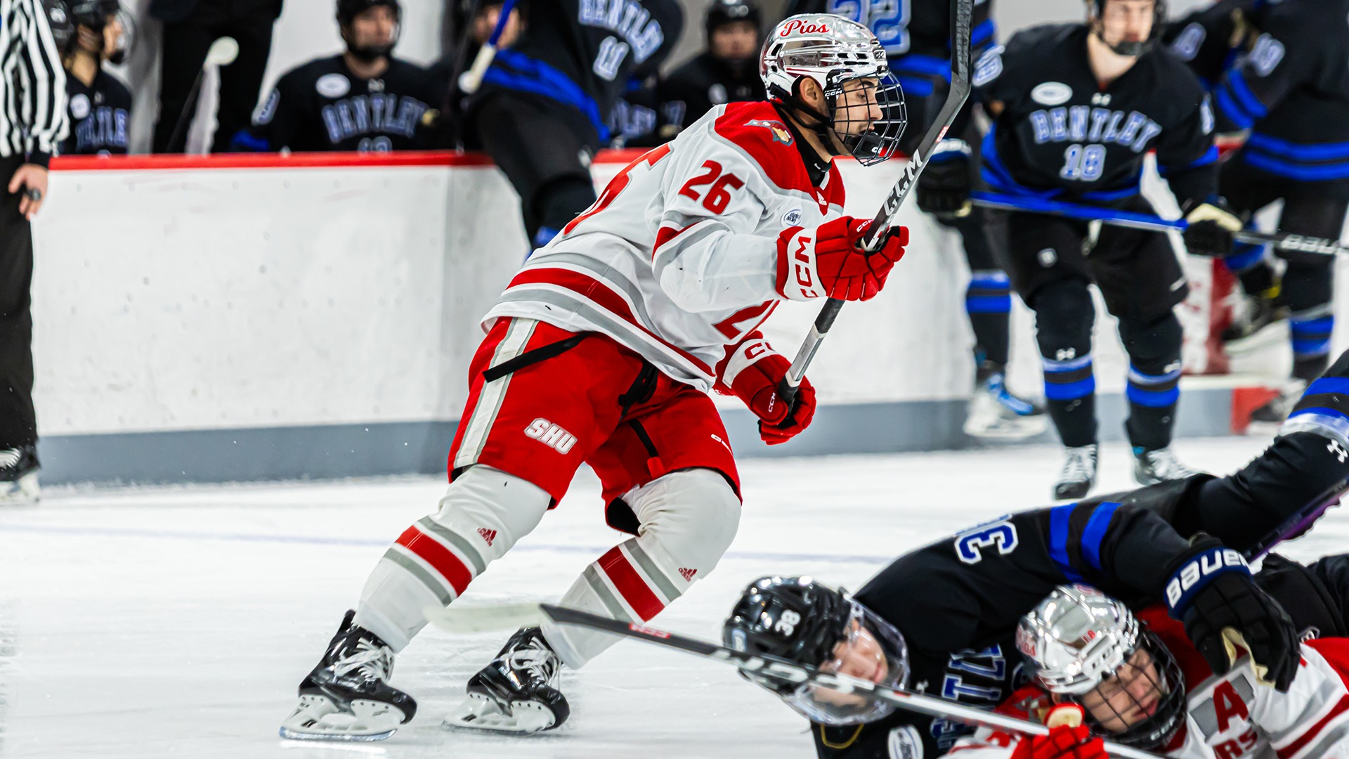 Liam Izyk - 2023-24 - Men's Ice Hockey - Sacred Heart University