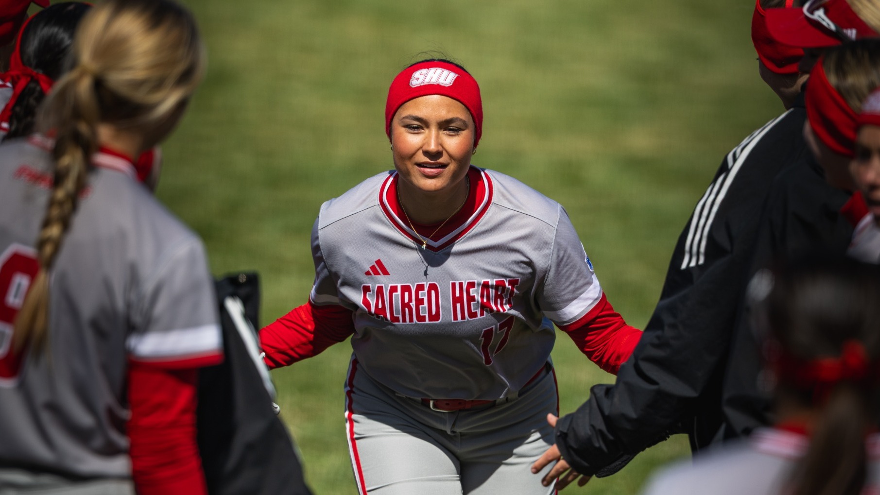 Softball Welcomes Manhattan for Doubleheader Wednesday - Sacred Heart ...