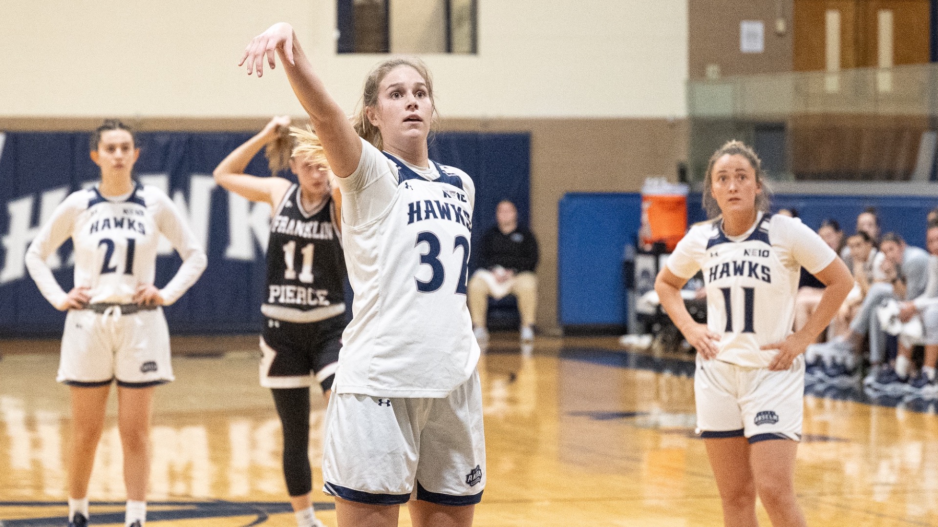 Women's Basketball Sets Free Throw Record in Victory Against AIC ...