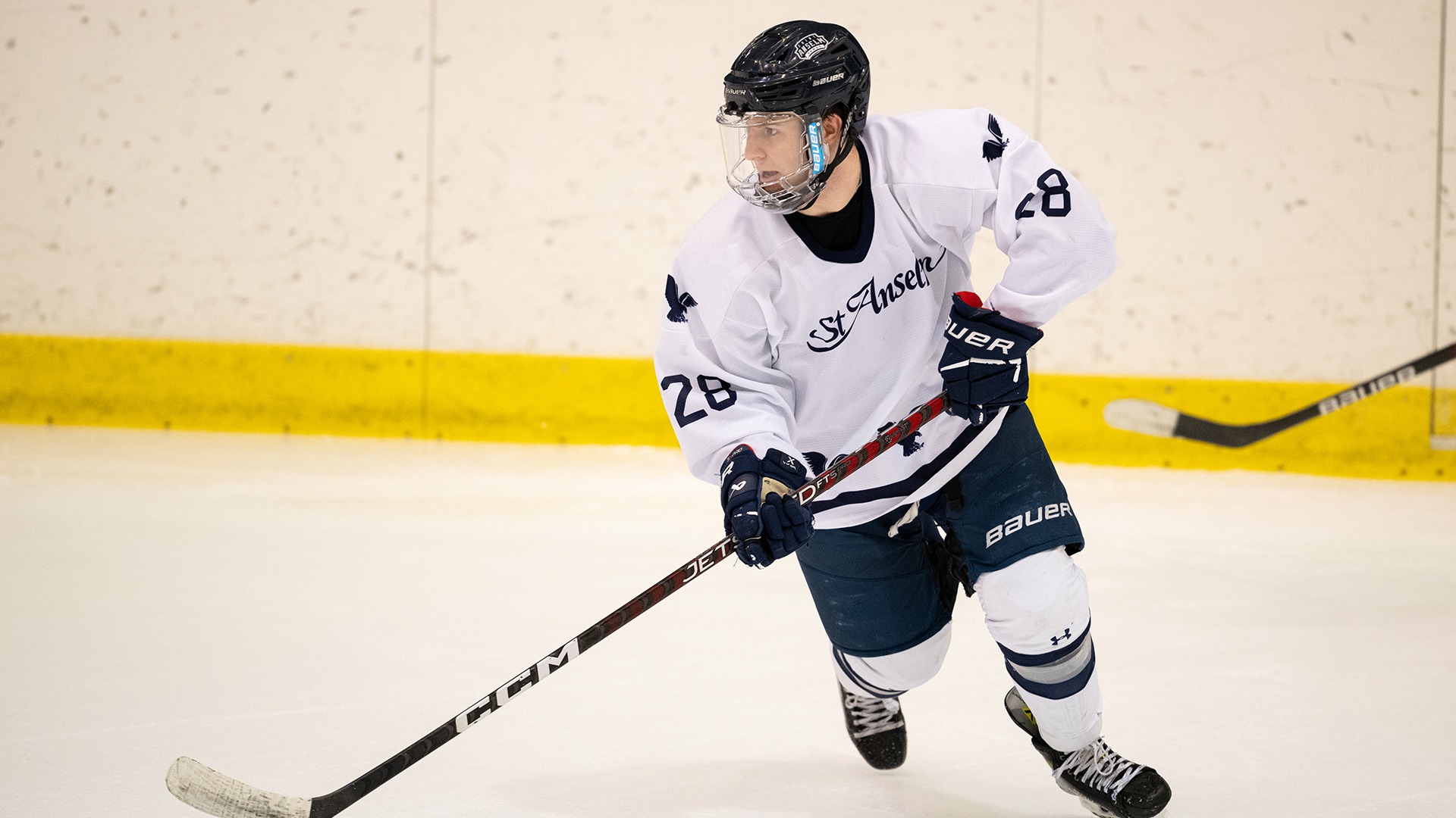 Men's Ice Hockey Takes Down Southern N.H., 8-3 - Saint Anselm College