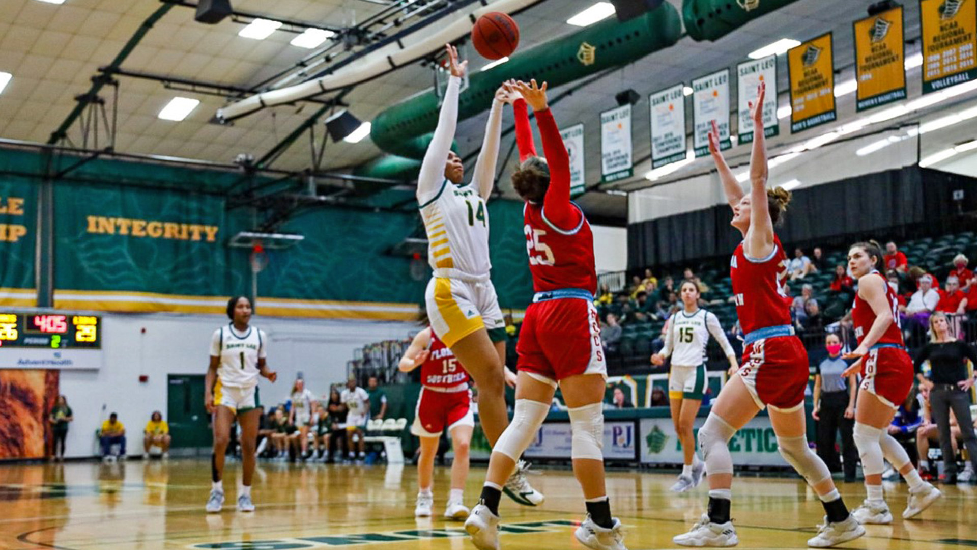 Alayna Harris - Women's Basketball - Saint Leo University Athletics