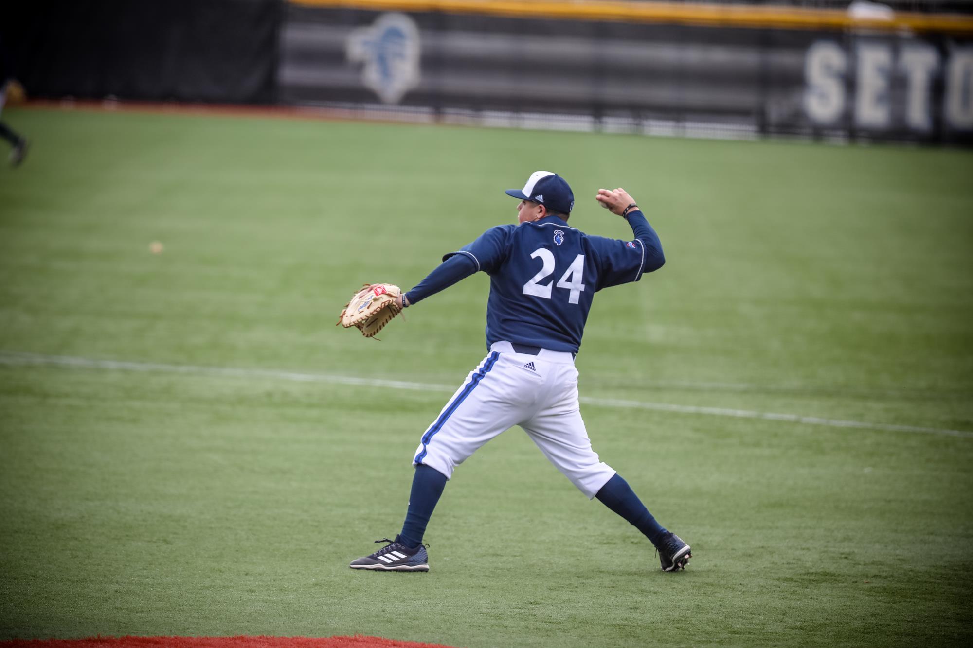 Jesse Matos - Baseball - Saint Peter's University Athletics