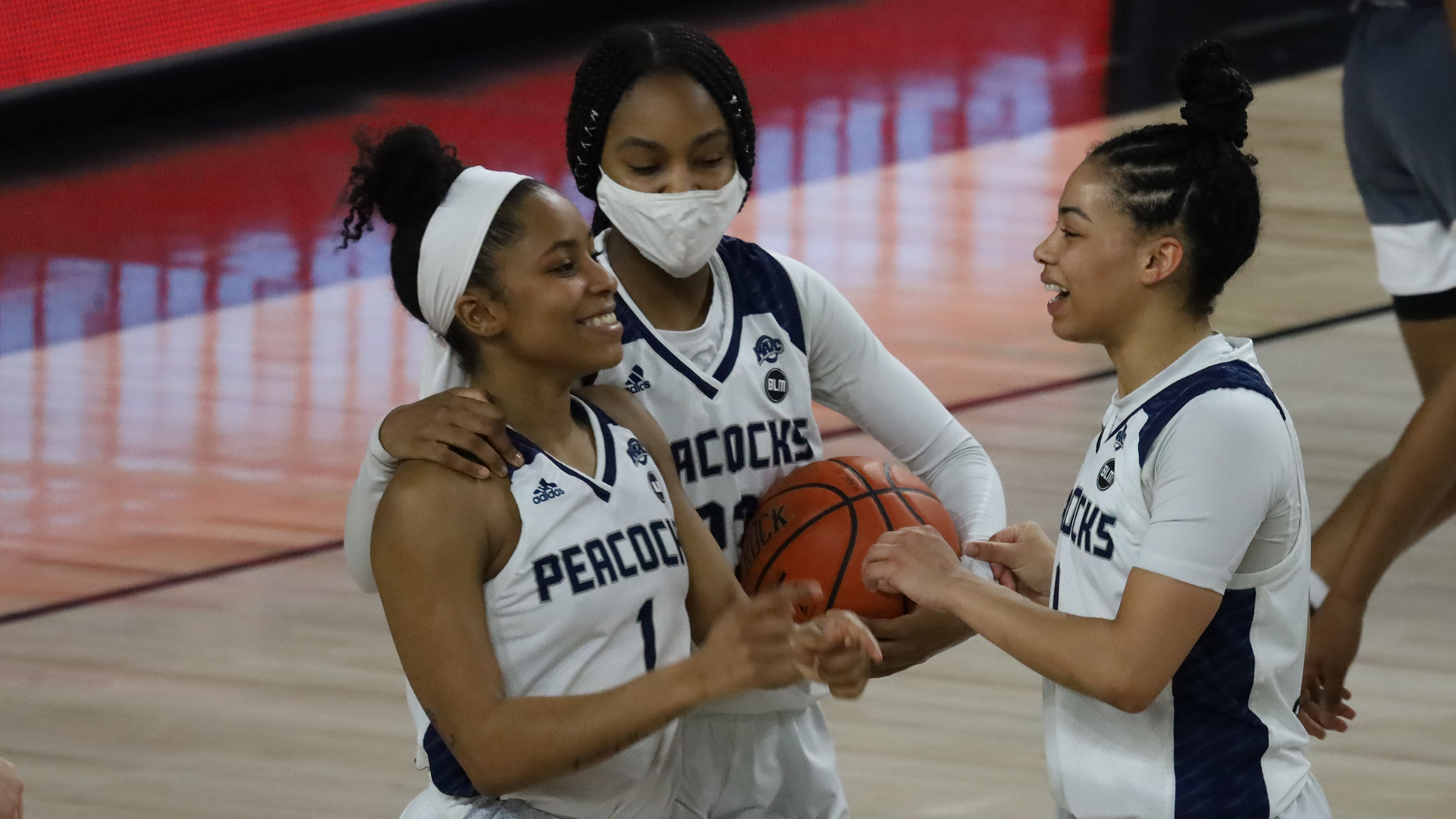 Binta Salawu - Women's Basketball - Saint Peter's University Athletics