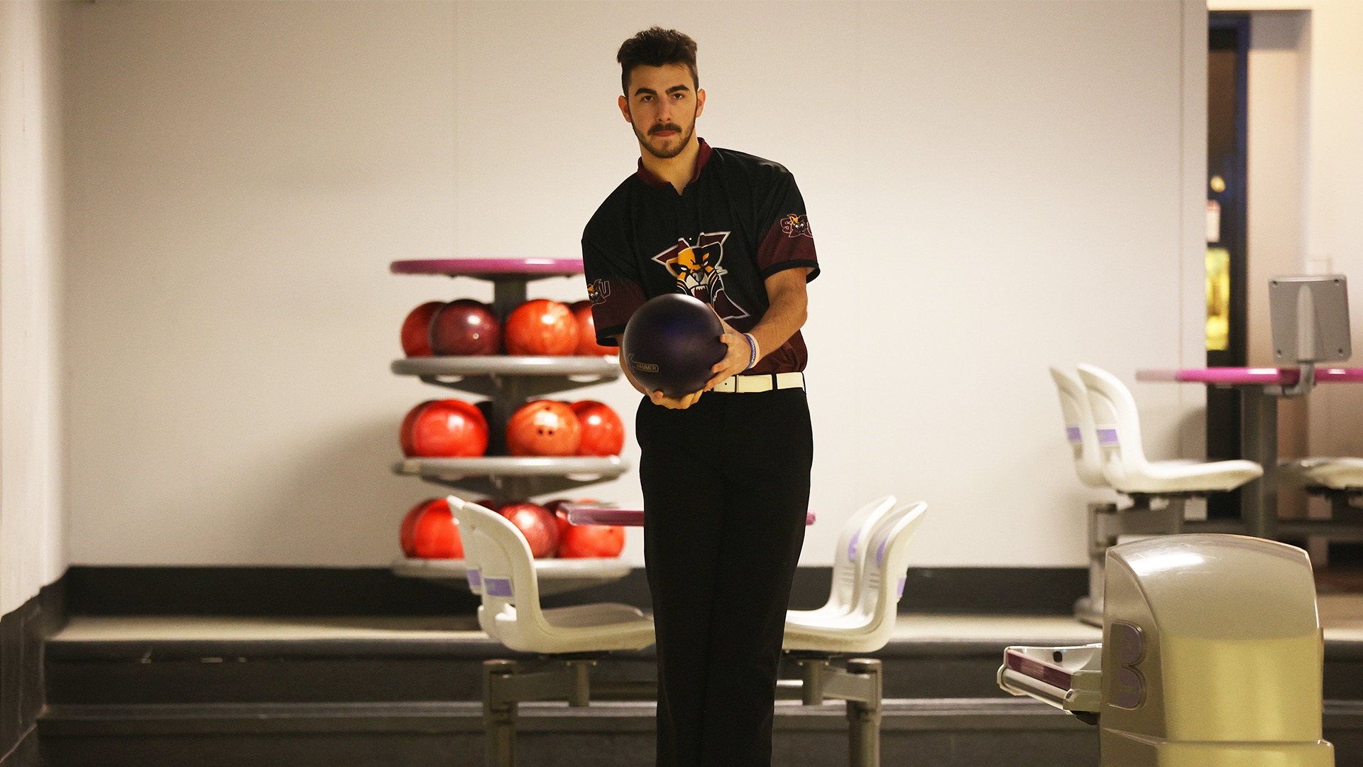 SXU Men’s Bowling Ties for Ninth at NAIA Nationals - Saint Xavier ...