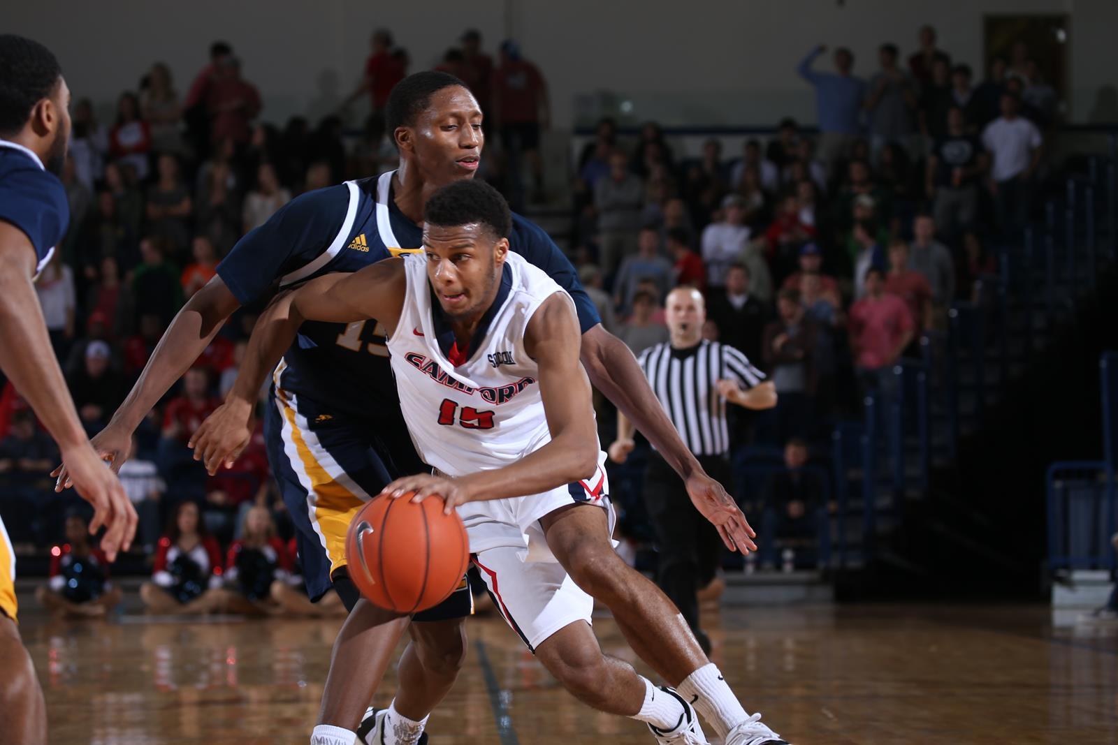 Darius Jones-Gibson - Men's Basketball - Samford University Athletics