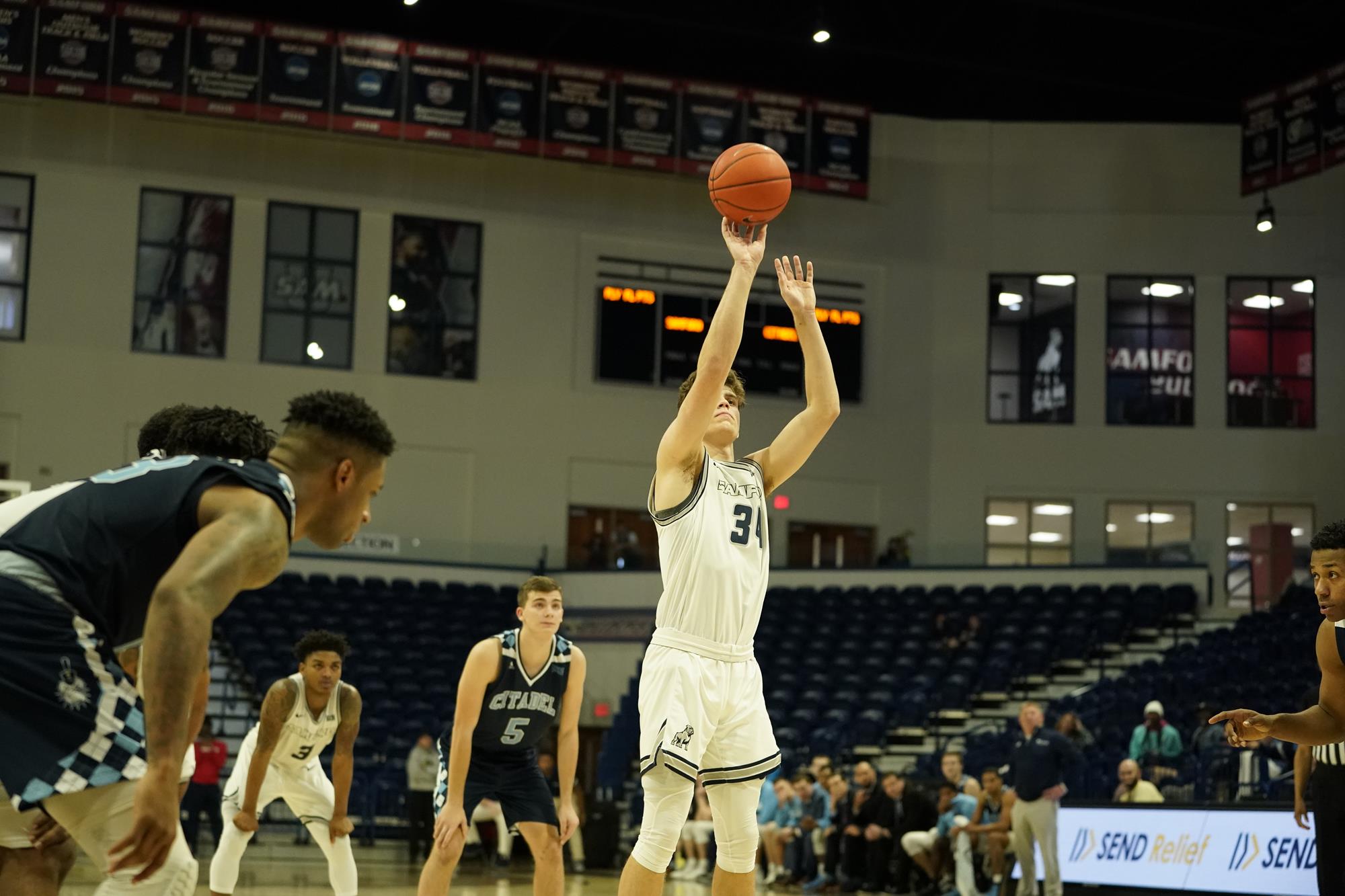 Late Free Throw Lifts MBB To 69-68 Comeback Win Over The Citadel ...