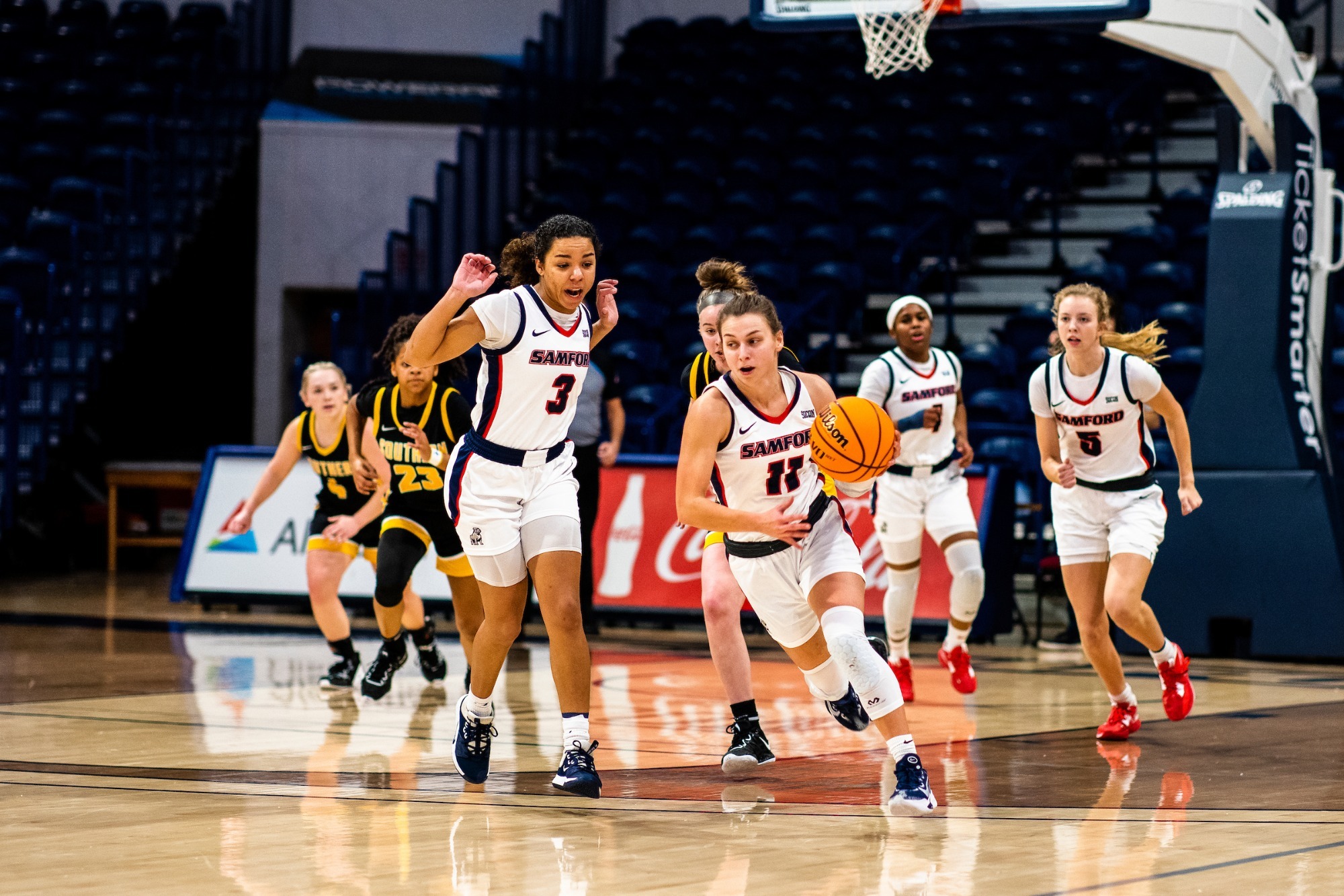 Bailey Powers Bulldogs Past ETSU To Stay Unbeaten In SoCon Play ...