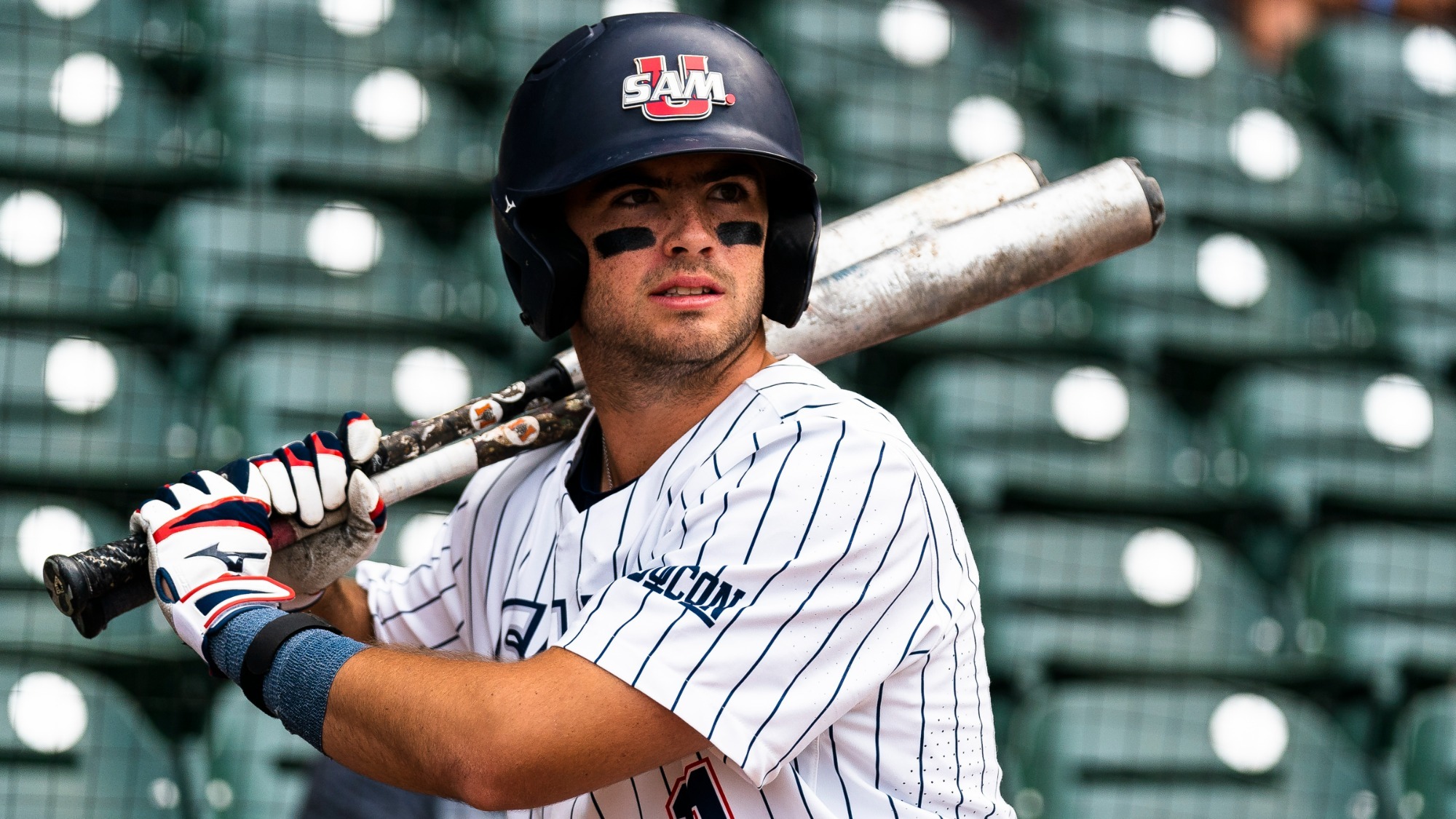 Baseball Pounds Out 15-2 Win At The Citadel - Samford University Athletics