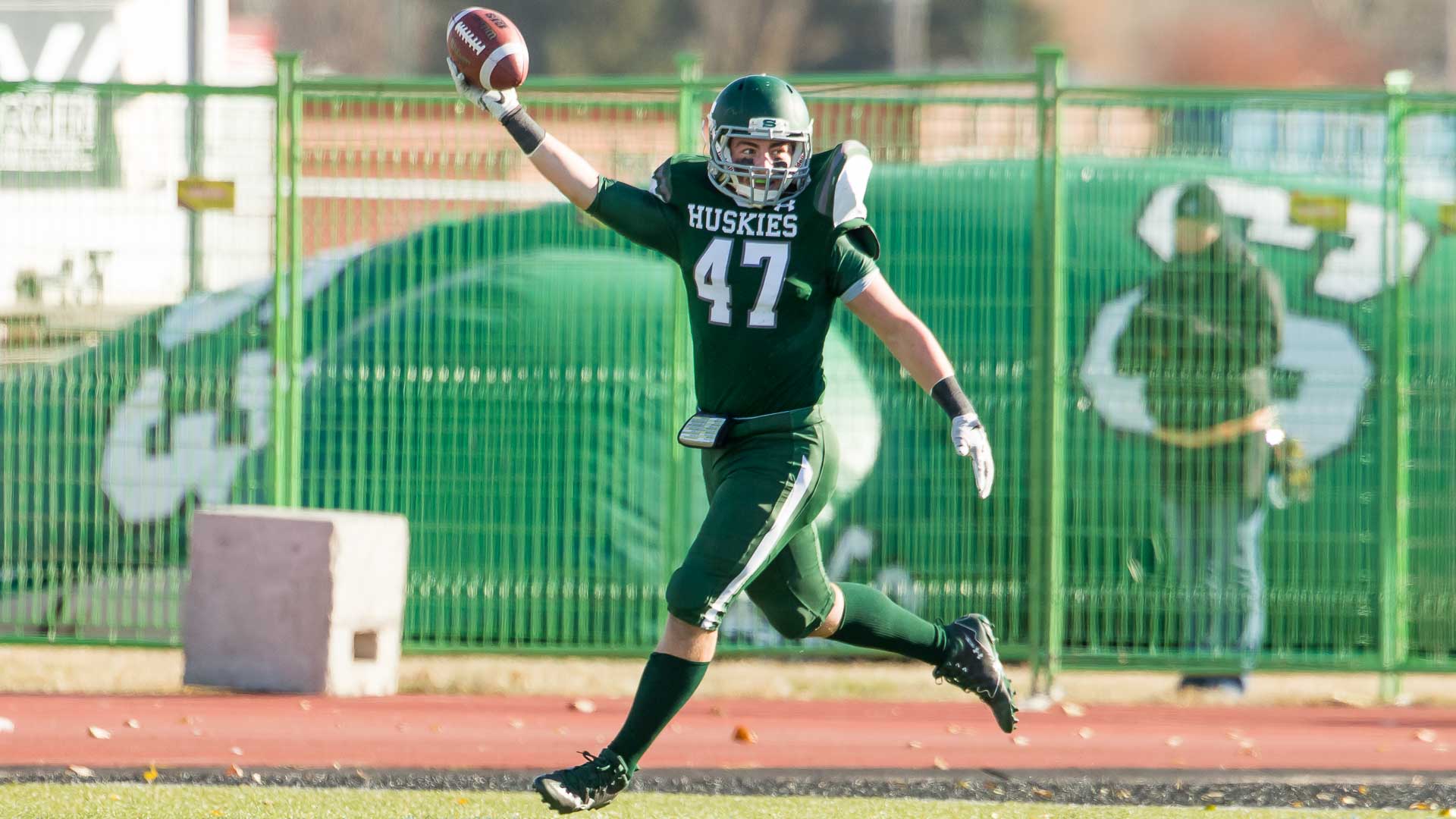 Tom Whiting - Football - Huskie Athletics