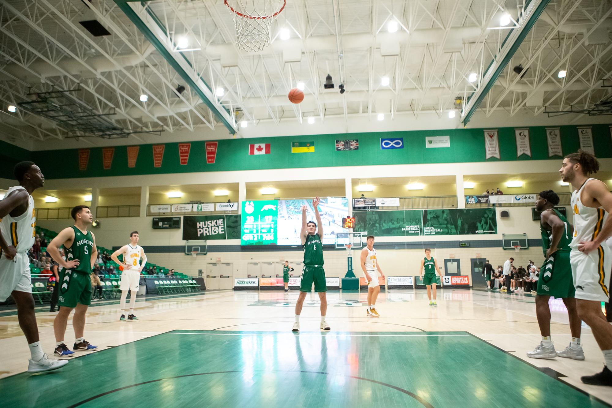Alexander Dewar - Men's Basketball - Huskie Athletics