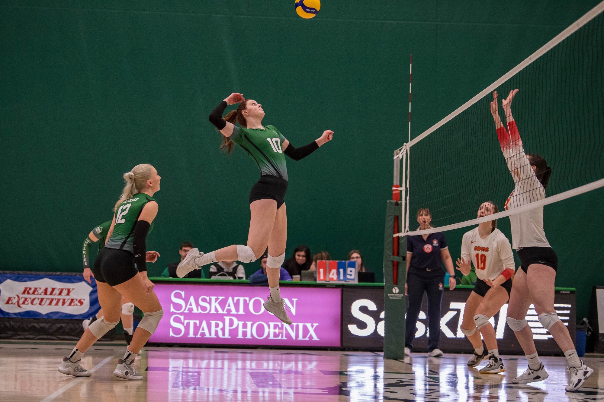 Mandi Fraser - Women's Volleyball - Huskie Athletics