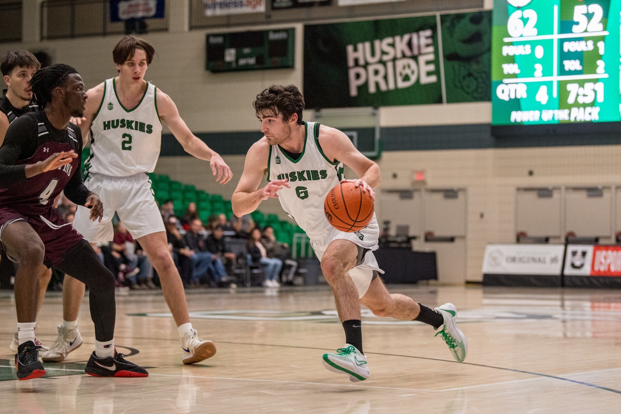 Alexander Dewar - Men's Basketball - Huskie Athletics