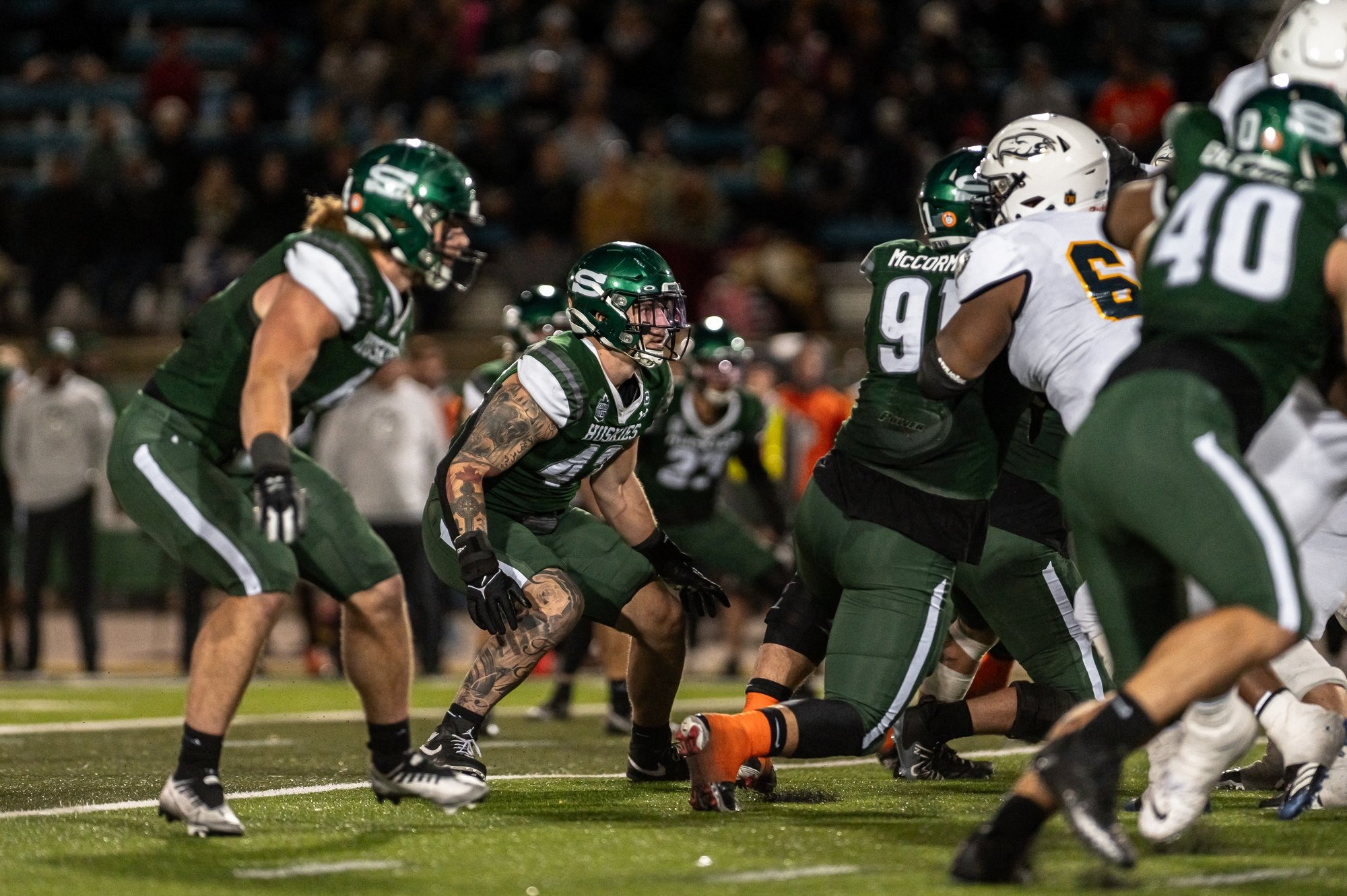 Nick Wiebe - Football - Huskie Athletics