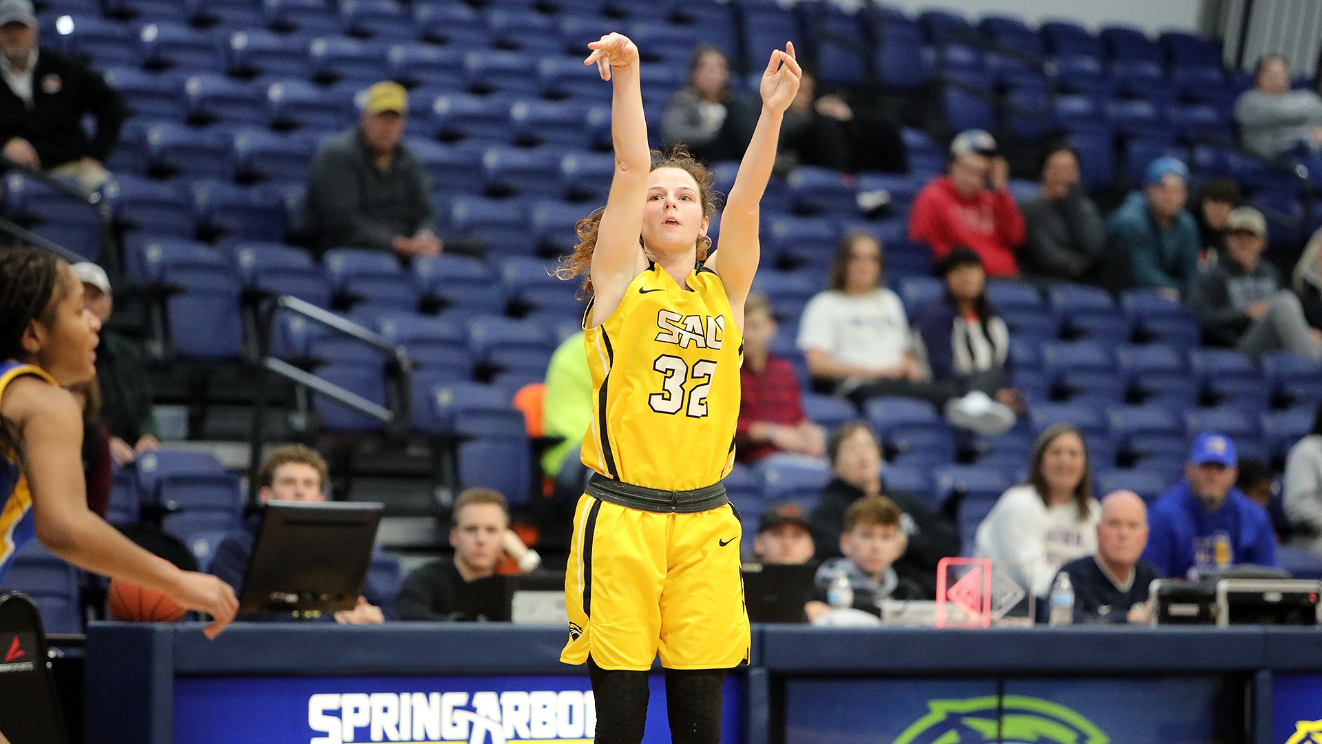 Women's Basketball cruises to season-opening victory - Spring Arbor ...