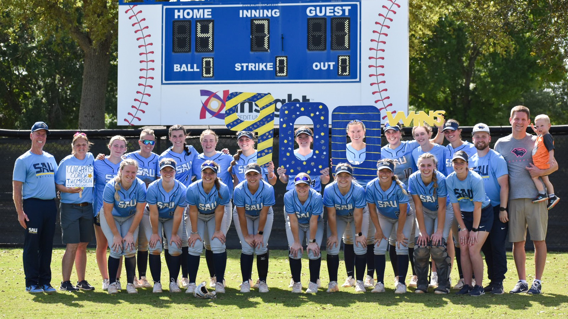 Cougars deliver win No. 900 for Thompson - Spring Arbor University