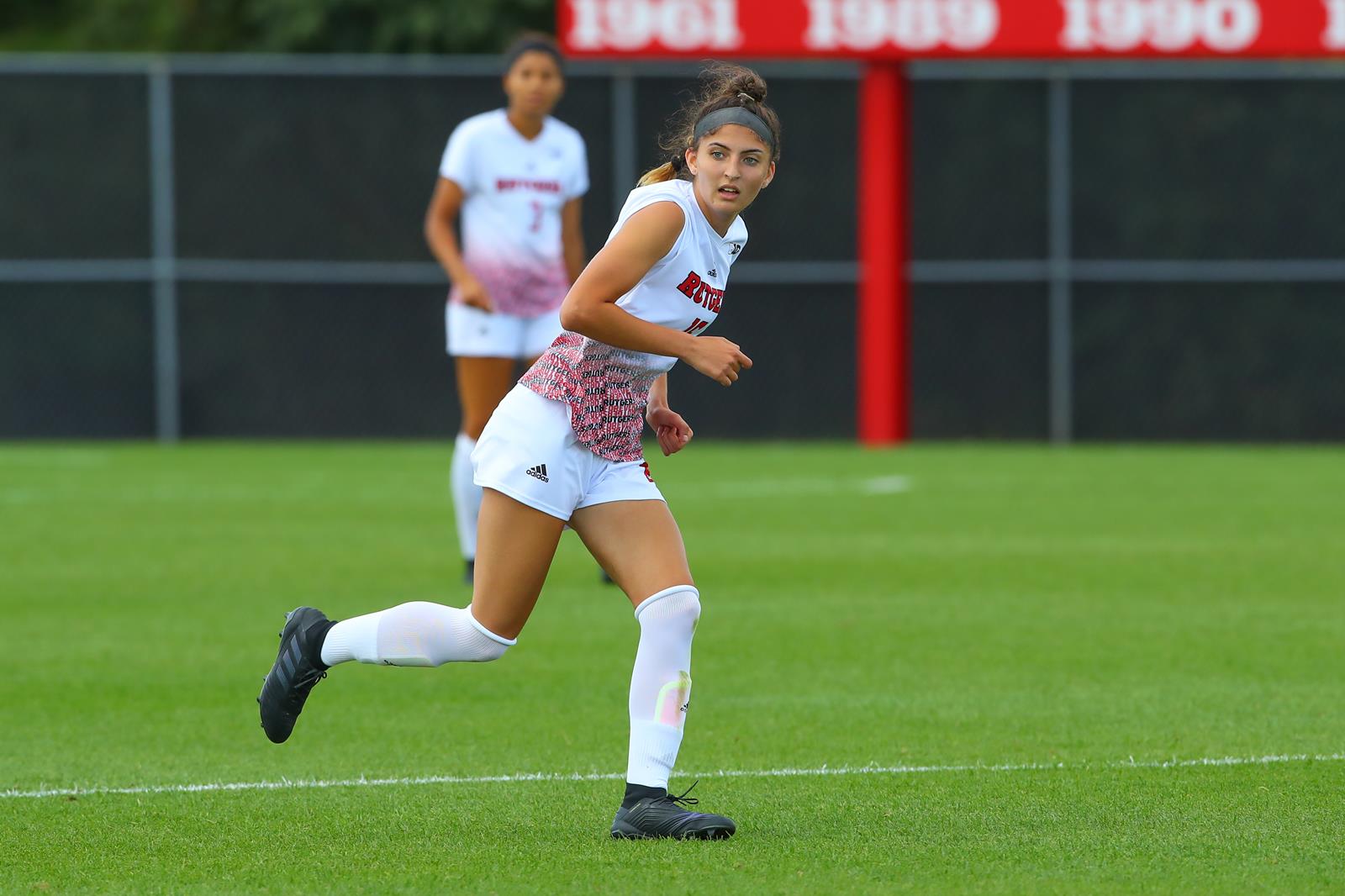Julia Aronov - Women's Soccer - Rutgers University Athletics