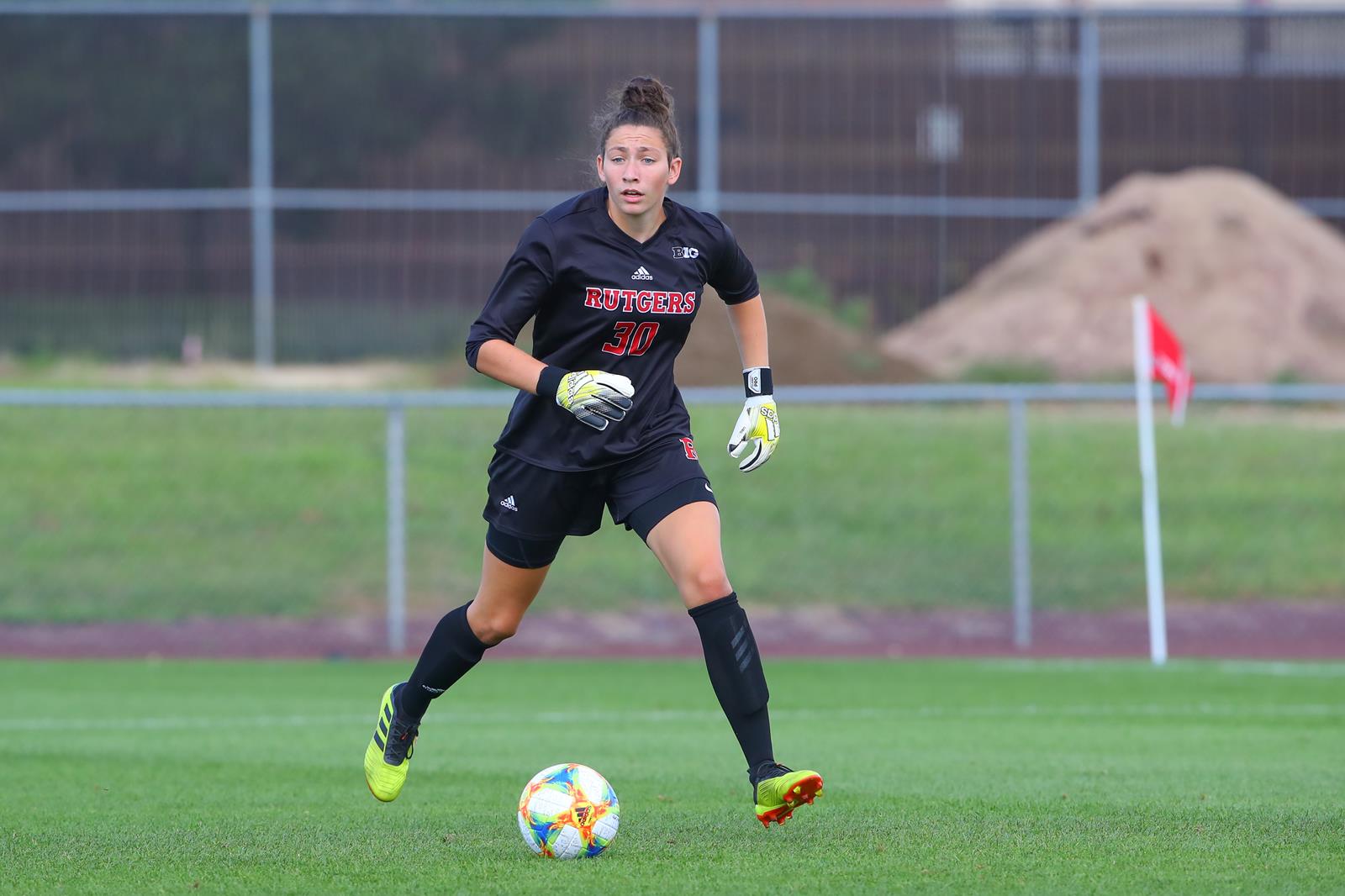 Emma Huntzinger - Women's Soccer - Rutgers University Athletics
