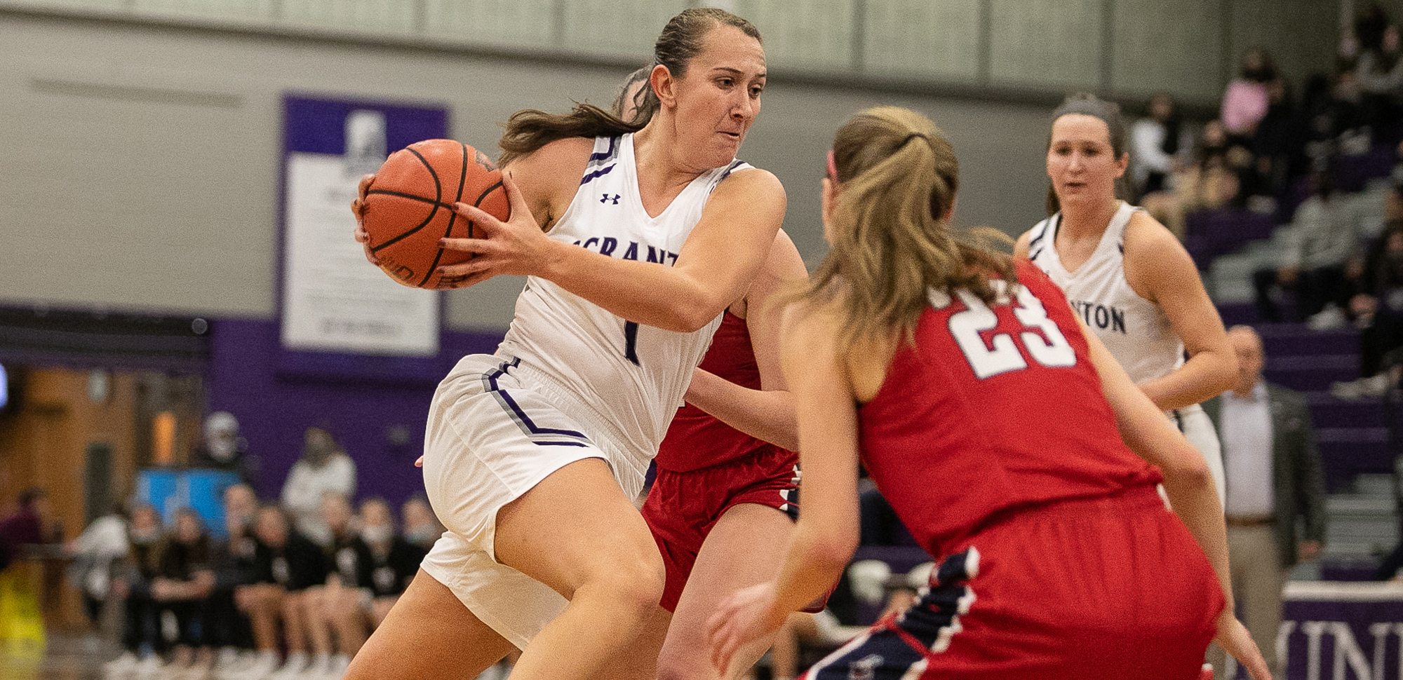 No. 19 Lady Royals Use Late Rally to Top No. 25 Catholic, 56-53 ...