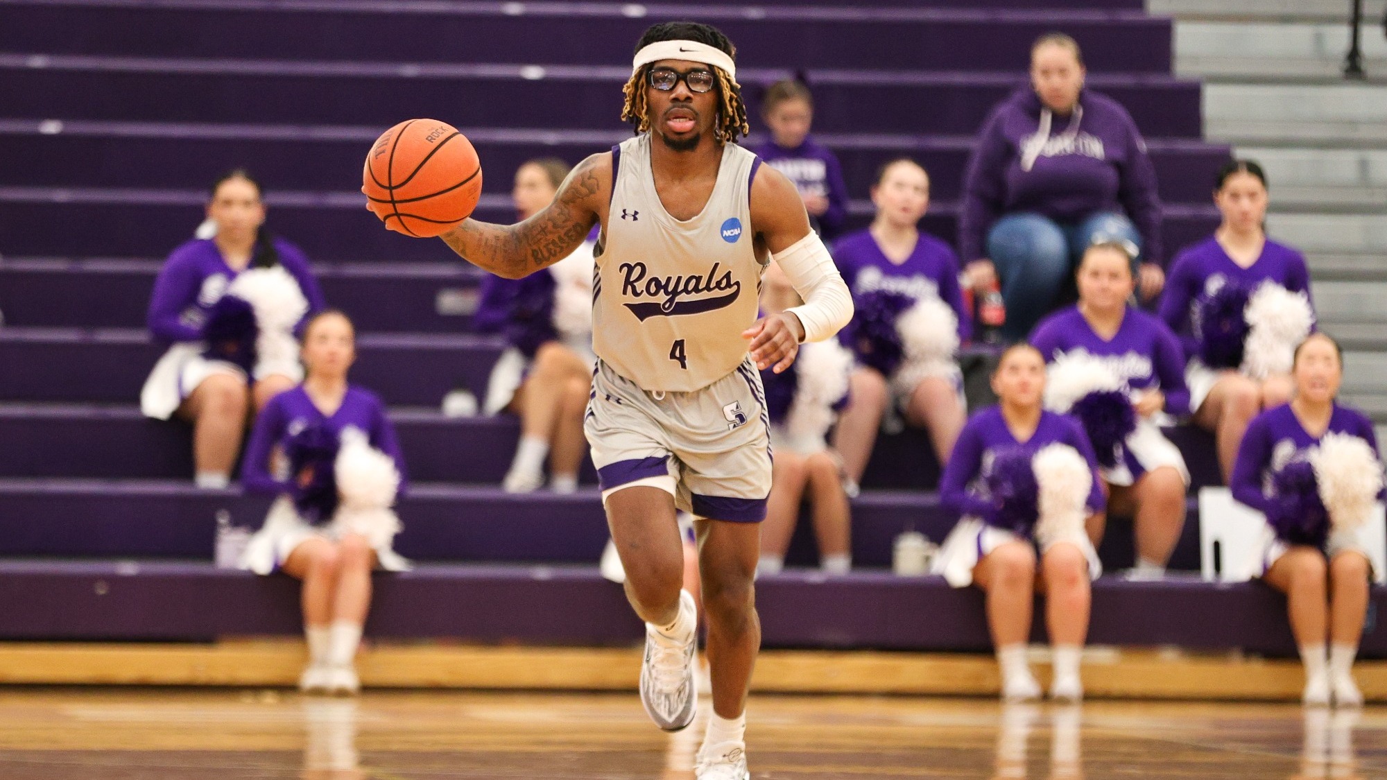 McLoughlin, Parland Named as 2023-24 Men's Basketball Captains ...