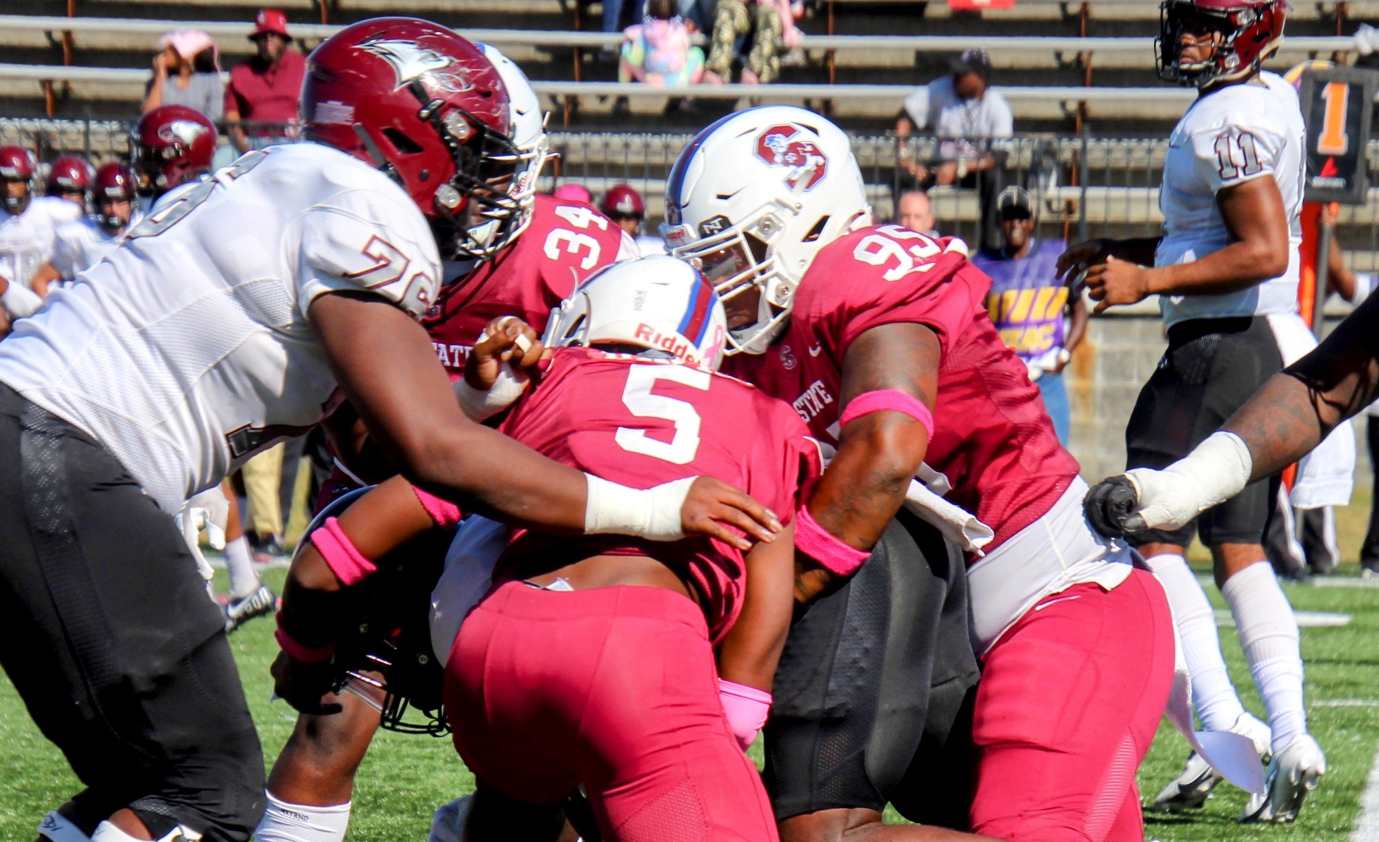 Bulldogs Knock Off Top-Ranked Eagles 26-24 - South Carolina State ...