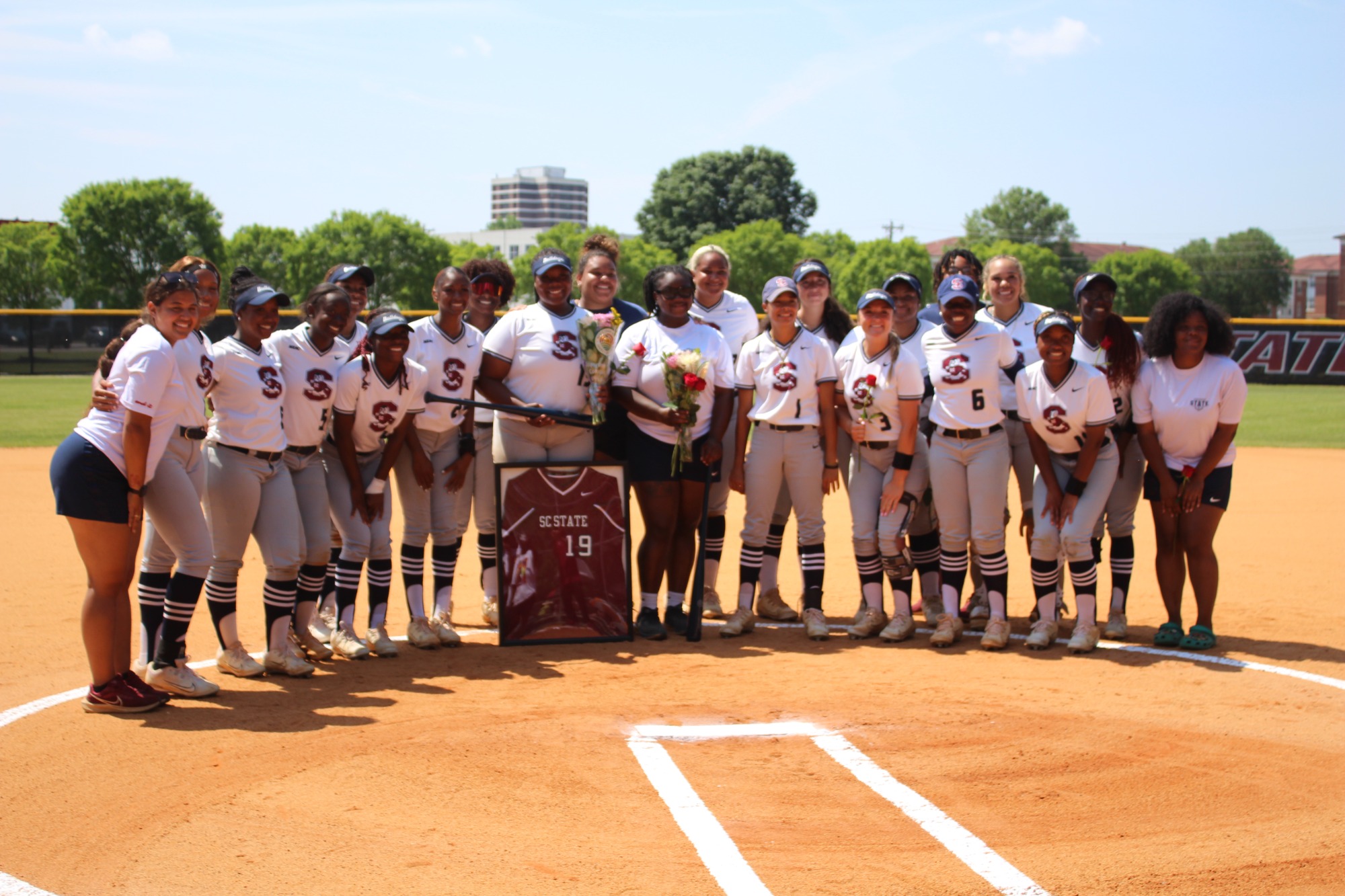 Softball Sweeps UMES On Senior Day - South Carolina State University ...