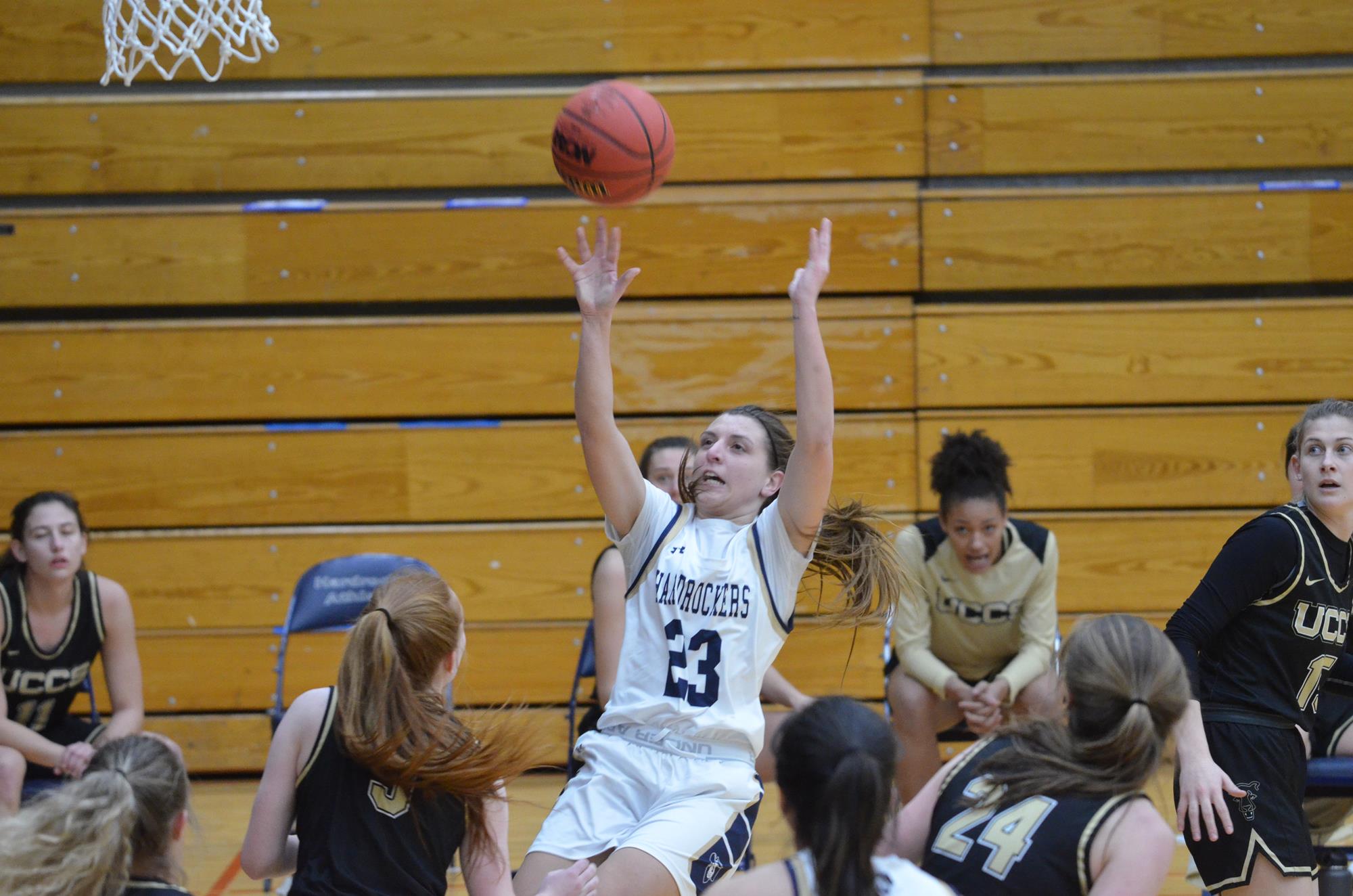 Francesca Facchini - Women's Basketball - South Dakota Mines