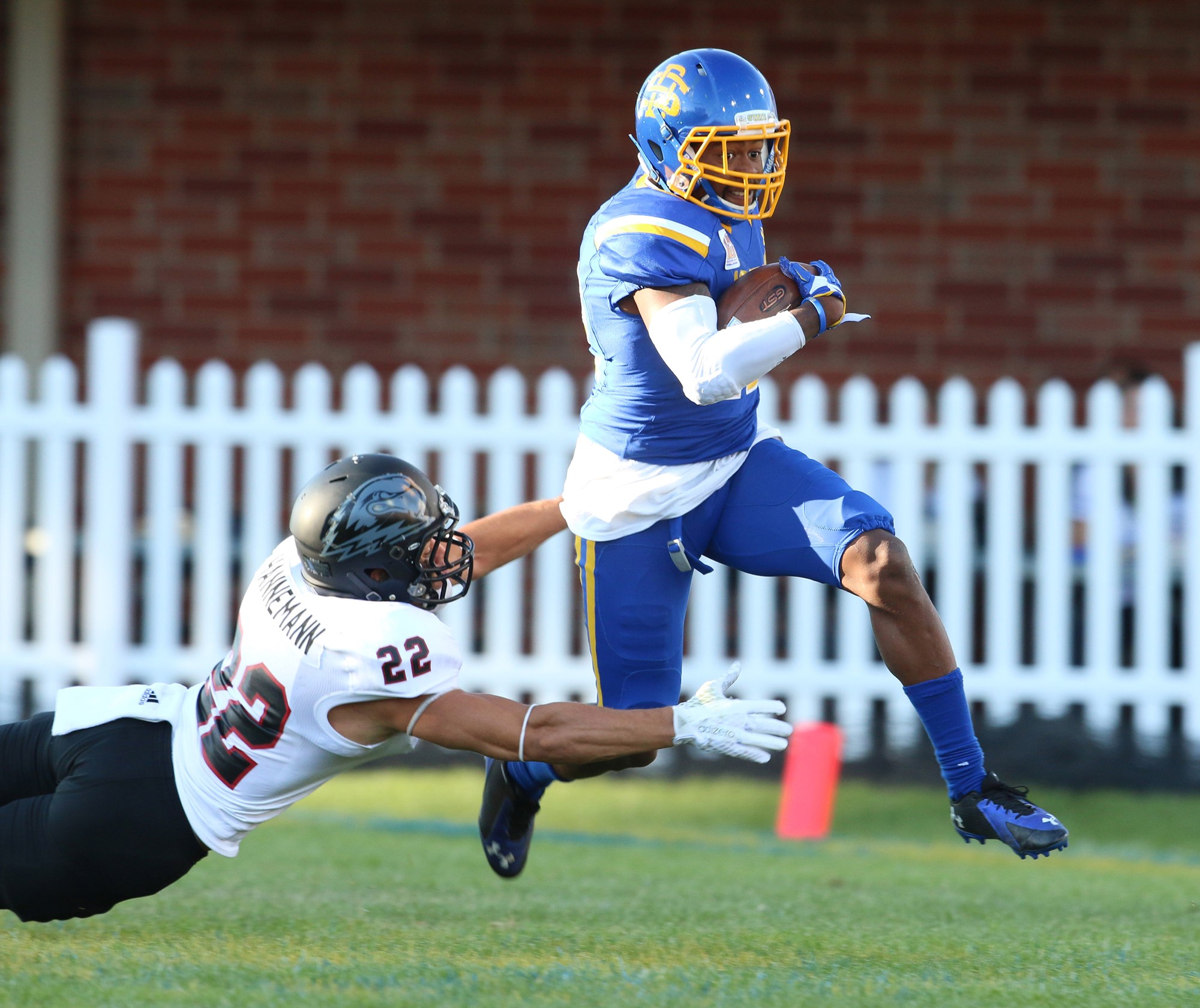 Je Ryan Butler - 2015 - Football - South Dakota State University Athletics