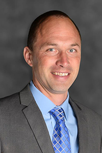 Eric Henderson - Head Coach - Men's Basketball Coaches - South Dakota ...