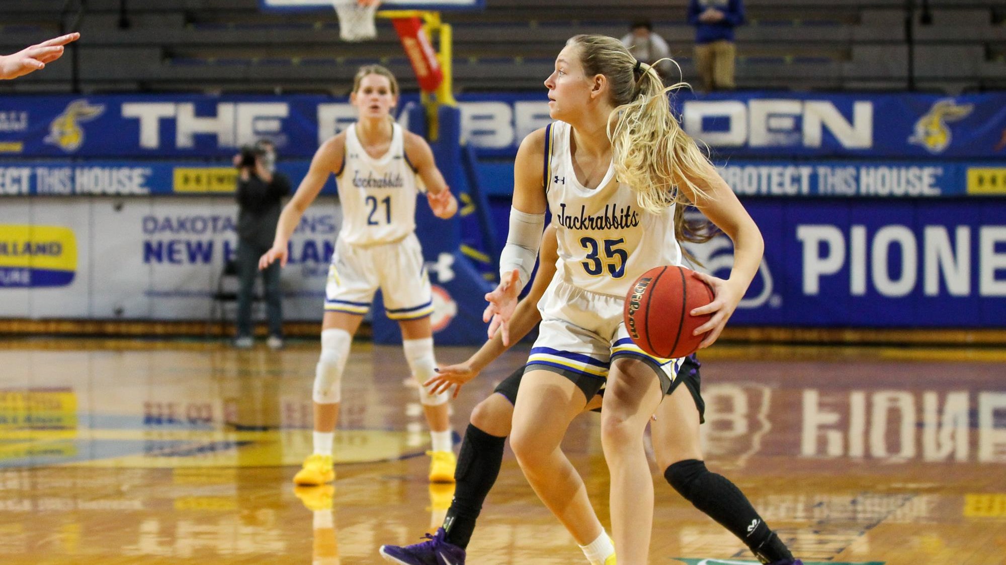 Sydney Stapleton - 2020-21 - Women's Basketball - South Dakota State ...