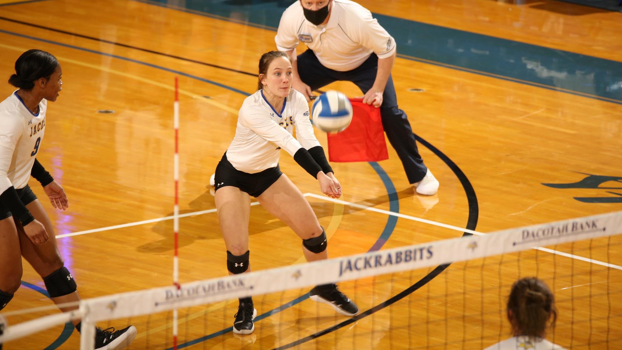 Jada Barnes - 2020-21 - Women's Volleyball - South Dakota State ...
