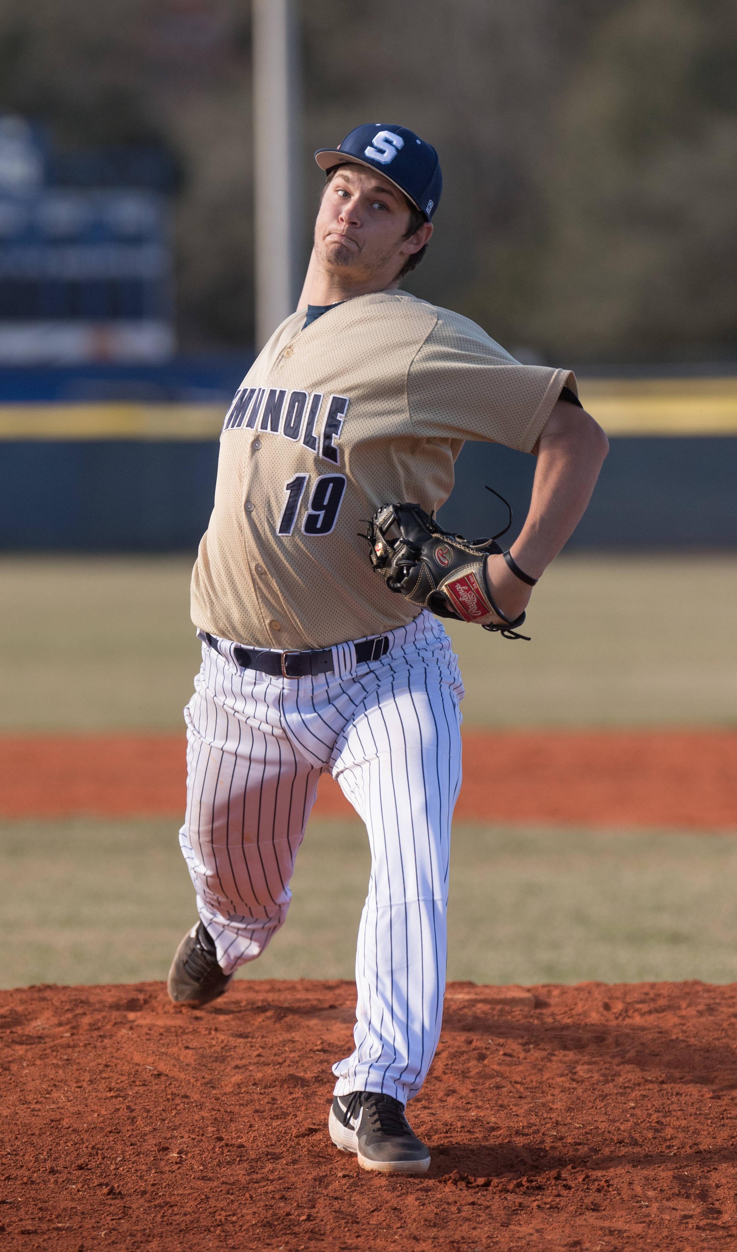 Raiders Defeat Jacksonville 13-4 - Seminole State College