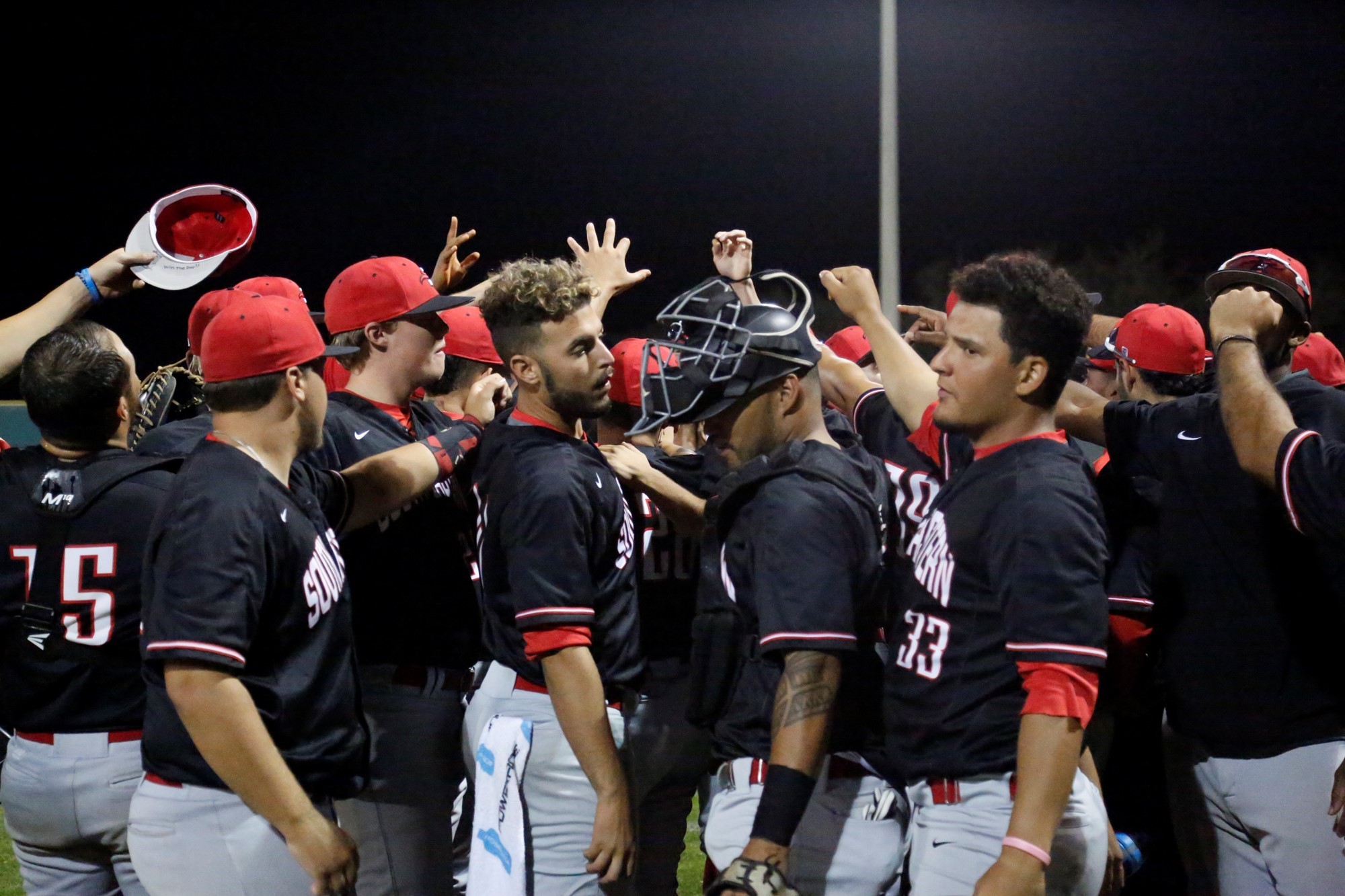 Baseball Tasked with Familiar Foes - Southeastern University Athletics