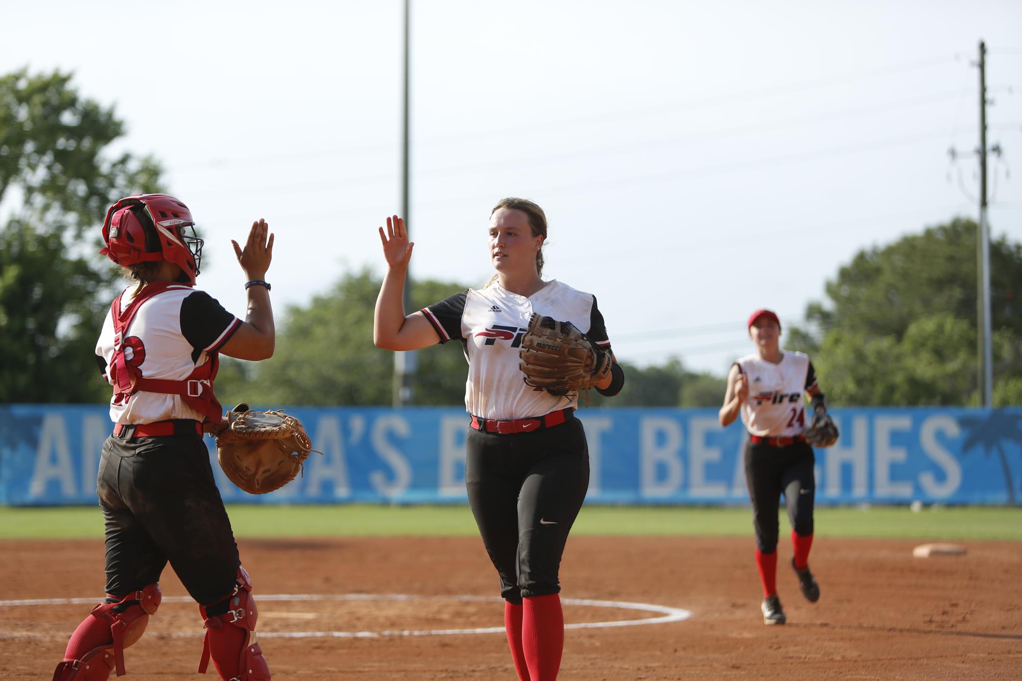 Softball Wins Three Elimination Games to Advance to SUN Final ...