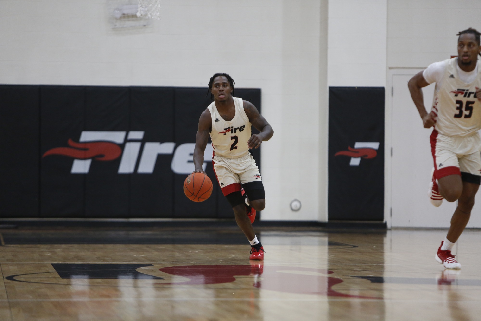 Career Day from Mesidor Helps Men’s Basketball Down Cougars ...