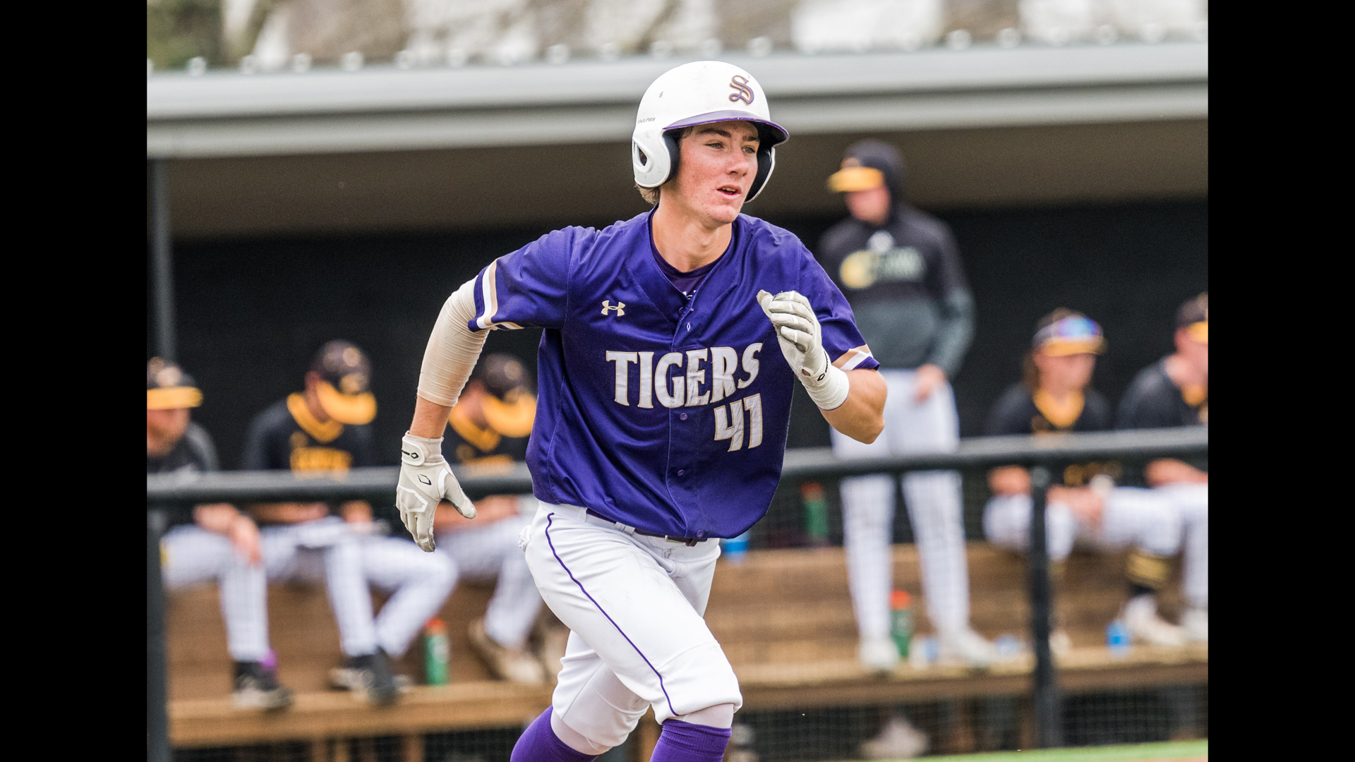 Baseball Falls in Series Opener to the Majors - The University of the South